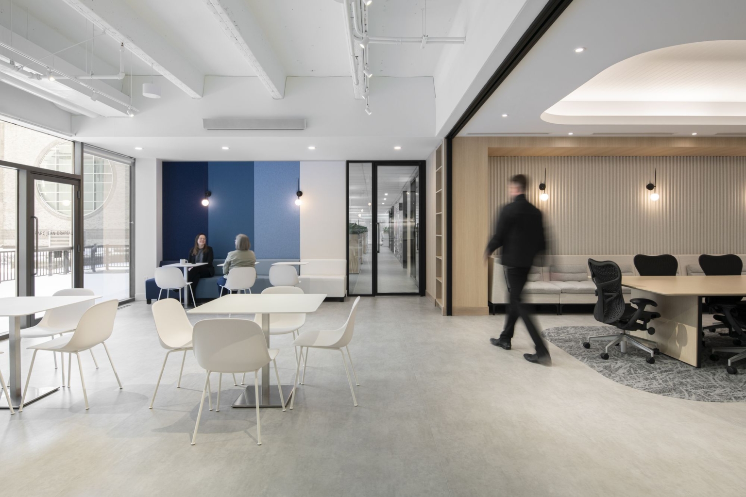 Avison Young Offices - Montreal | Office Snapshots