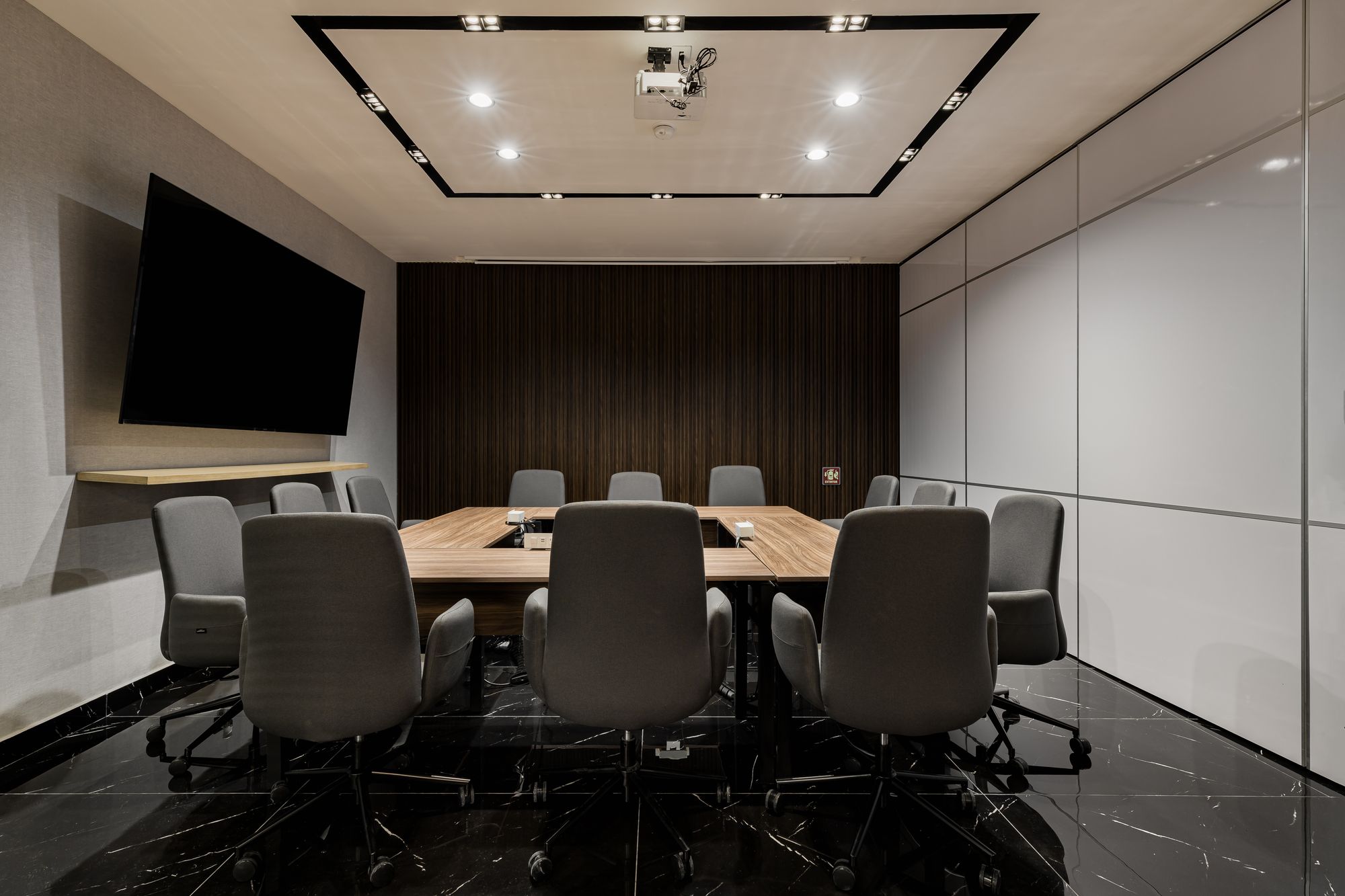 Base MV Offices - Villahermosa | Office Snapshots