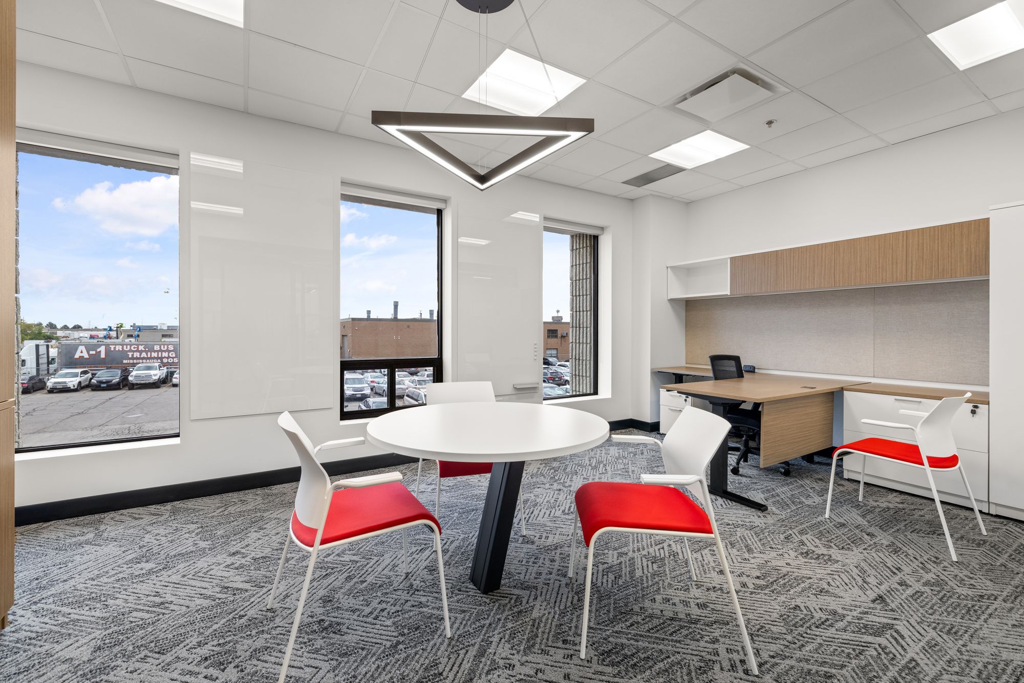 Canam Engineering Offices - Mississauga | Office Snapshots