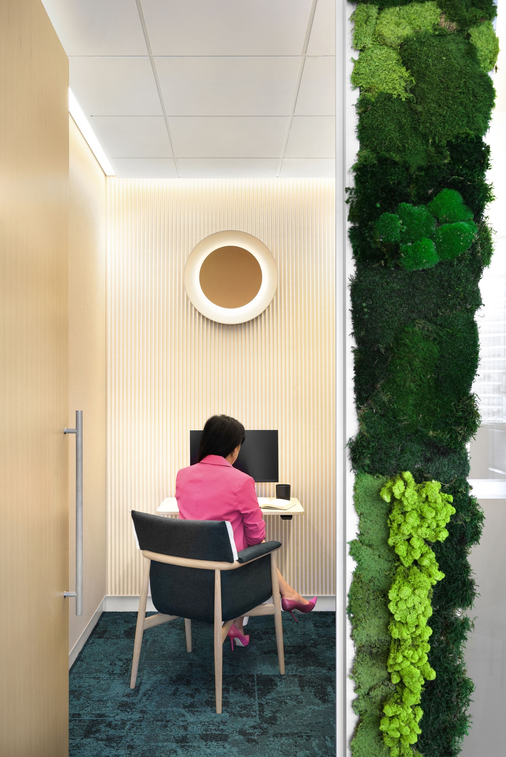 Confidential Resources Company Offices - Vancouver | Office Snapshots