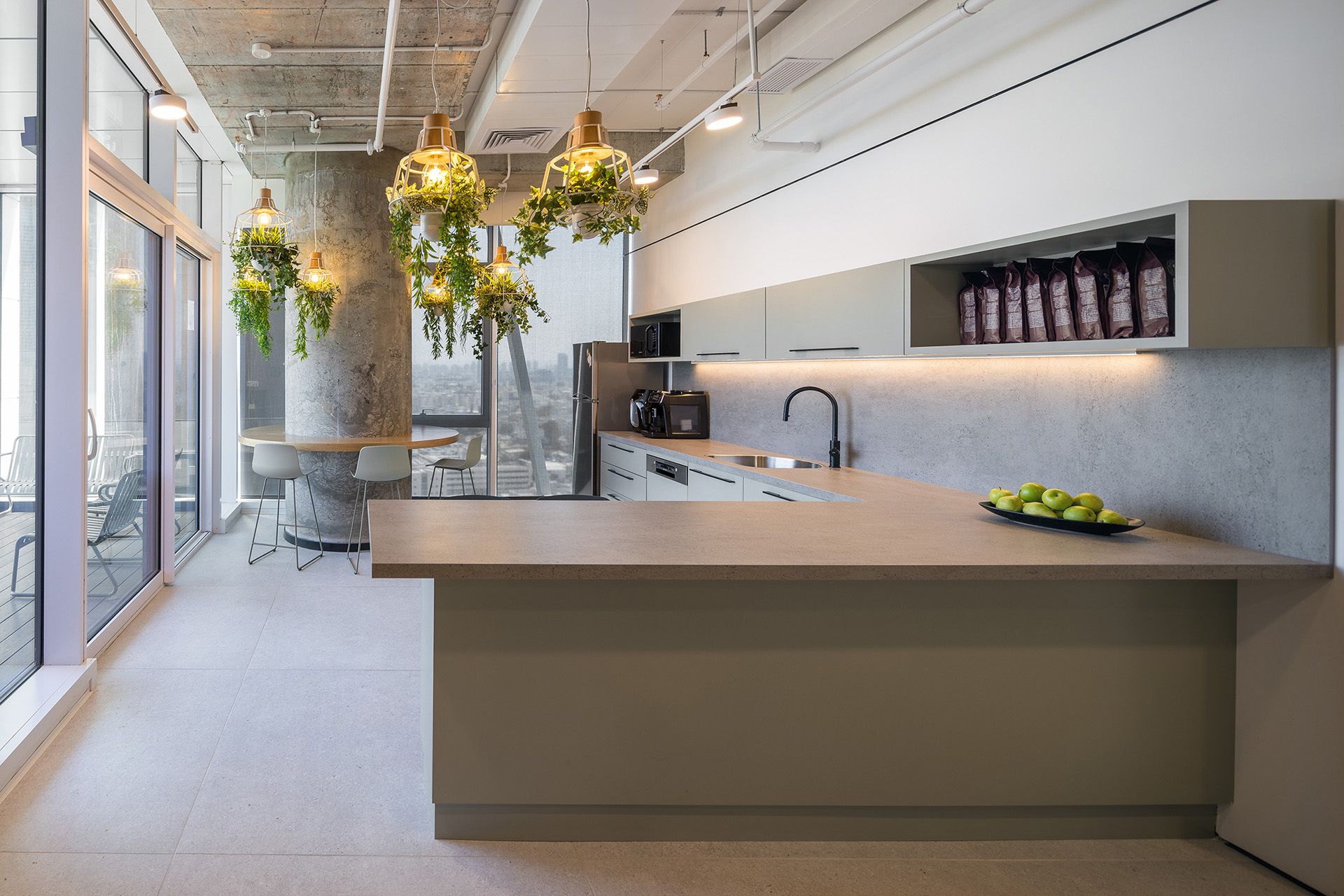 SCF Group Offices - Bnei Brak | Office Snapshots