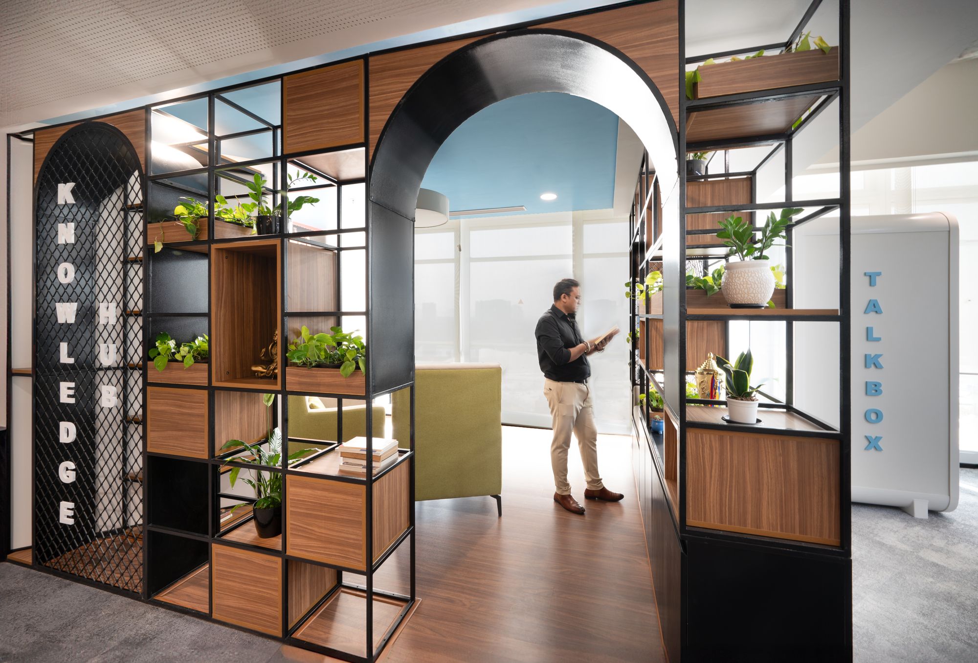 Aseem Infra Finance Offices - Mumbai | Office Snapshots