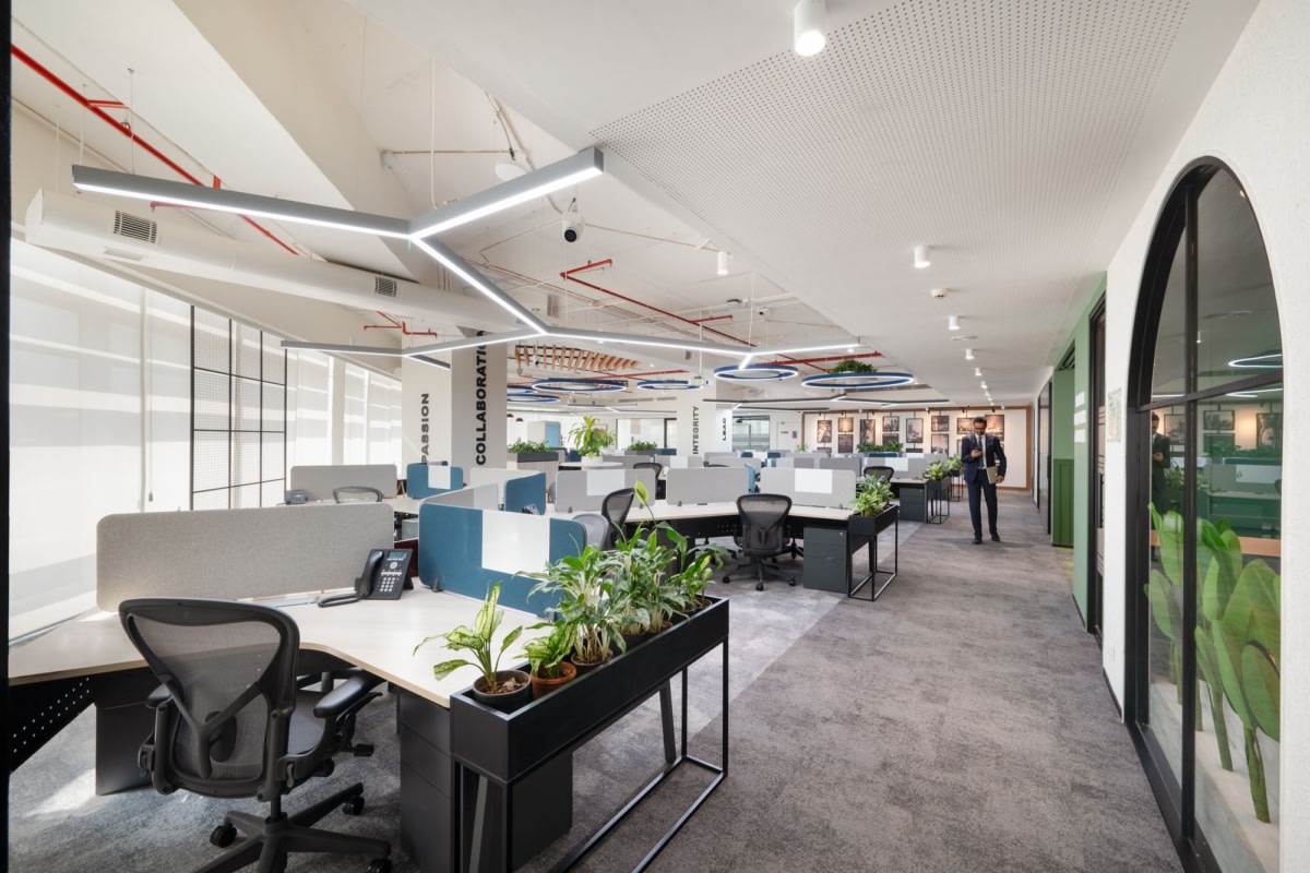 Aseem Infra Finance Offices - Mumbai | Office Snapshots