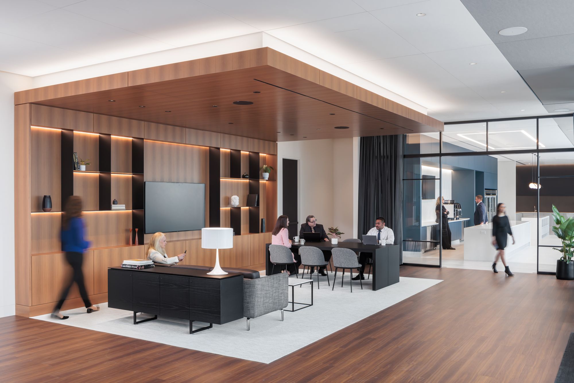 Confidential AM Law 10 Offices - Chicago | Office Snapshots