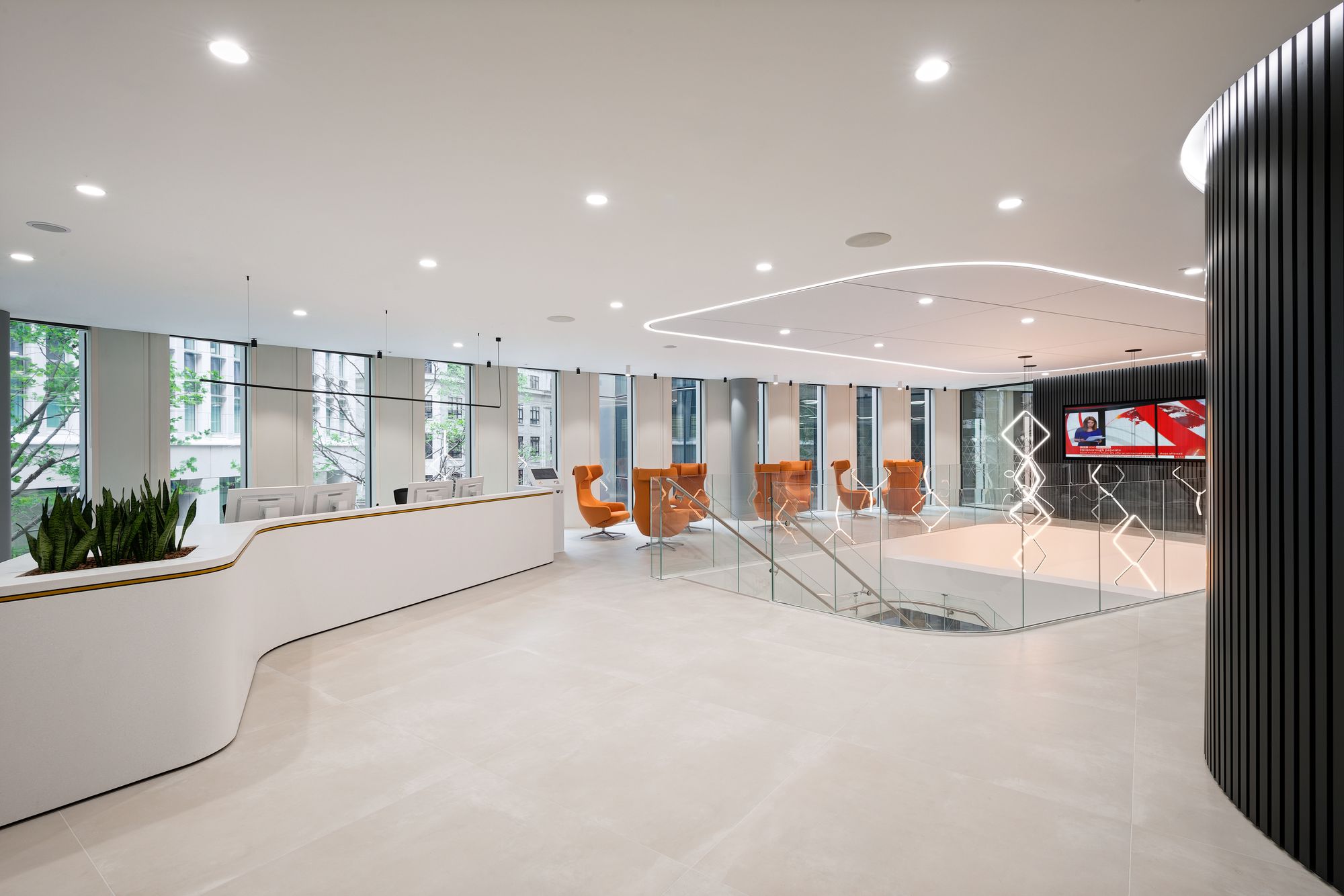 Confidential Insurance Company Offices - London | Office Snapshots