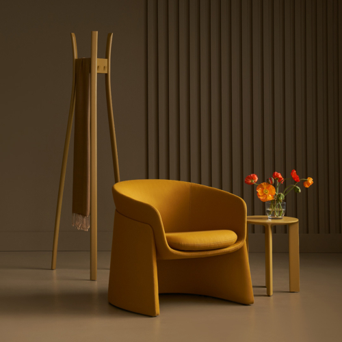 Davis Furniture Seba Lounge | Office Snapshots