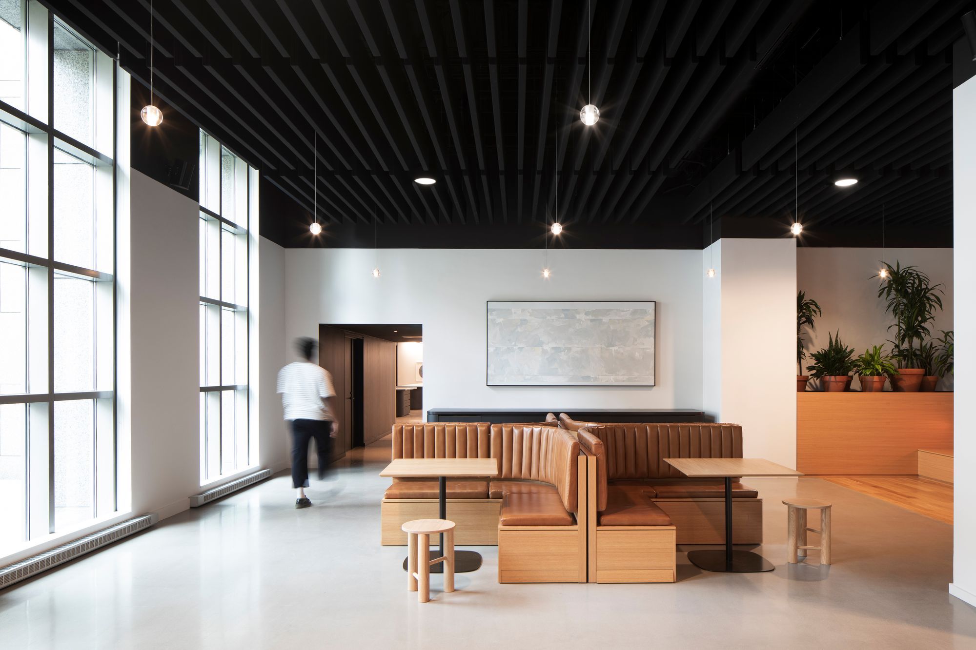 McCarthy Tétrault Law Offices - Montreal | Office Snapshots