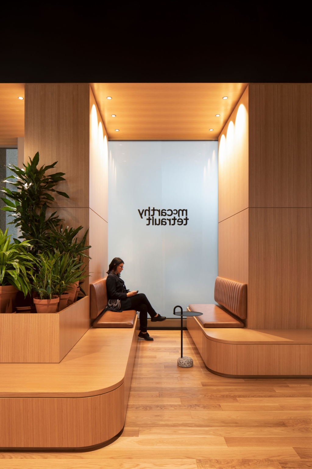 McCarthy Tétrault Law Offices - Montreal | Office Snapshots