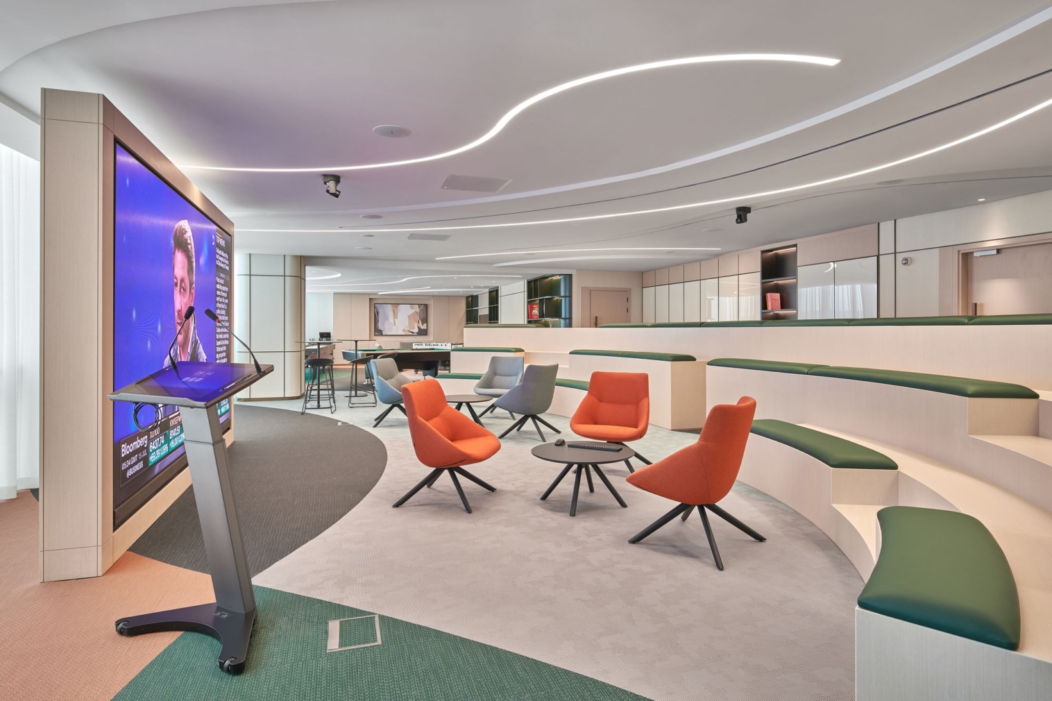 OQT Offices - Dubai | Office Snapshots
