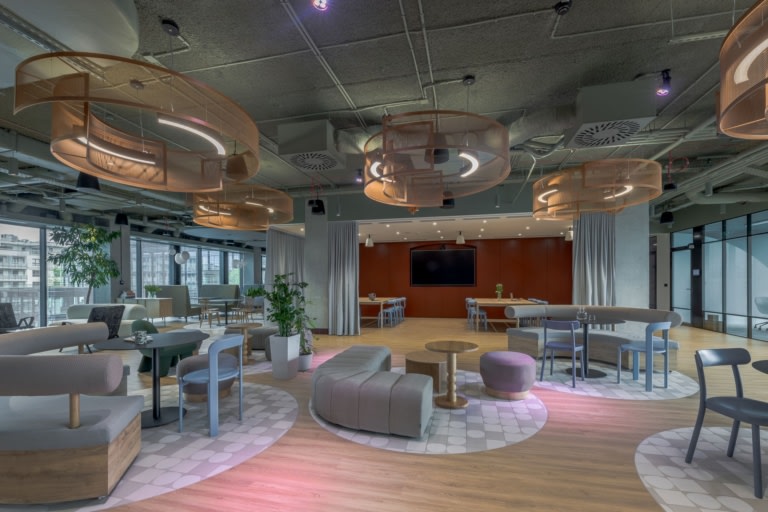 Sanofi Offices - Warsaw | Office Snapshots
