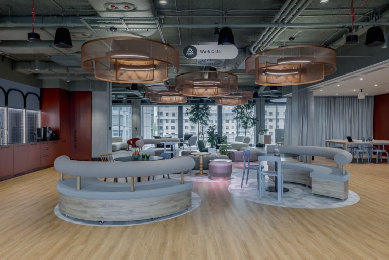 Sanofi Offices - Warsaw | Office Snapshots