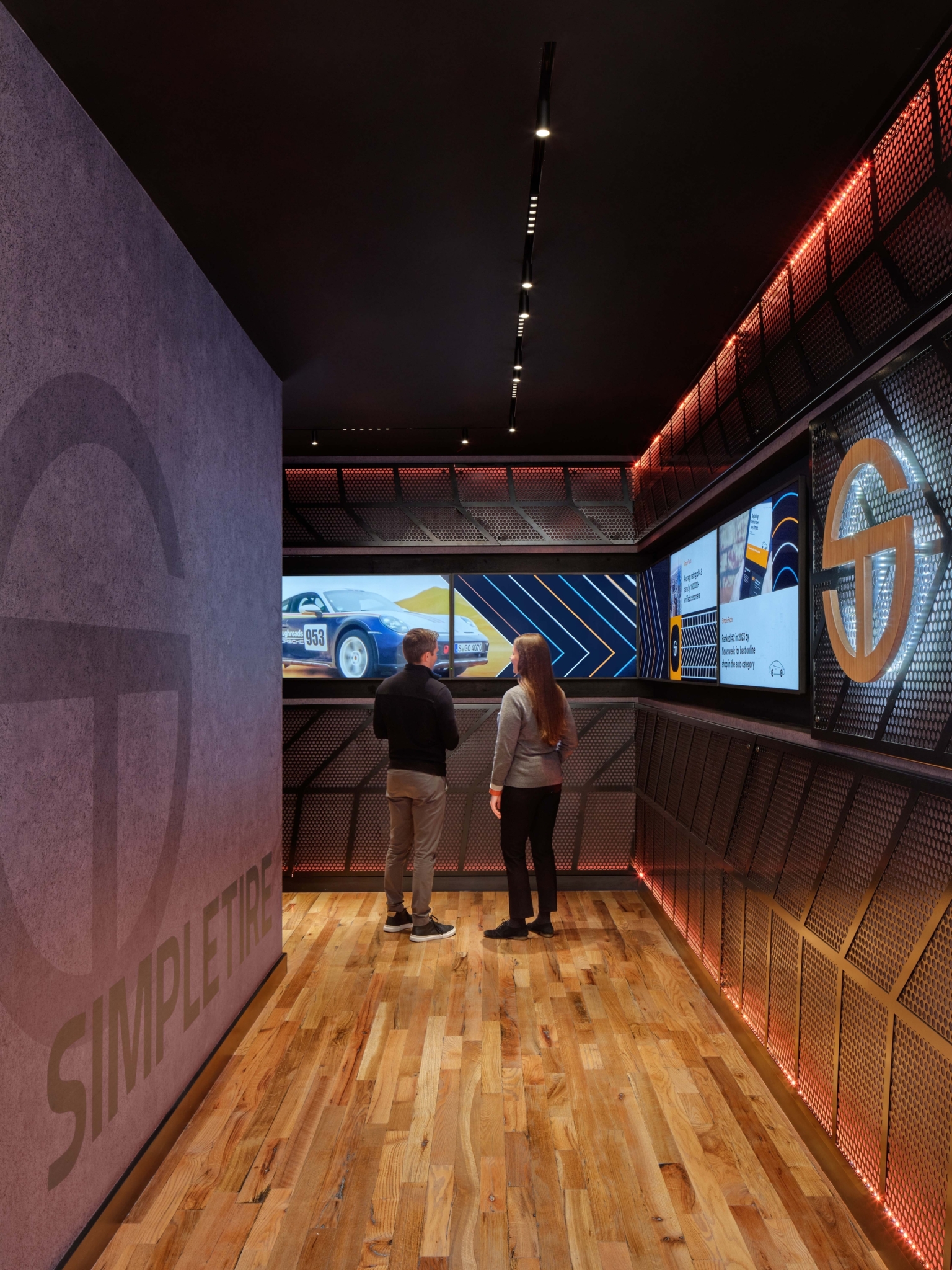 SimpleTire Offices - Philadelphia | Office Snapshots