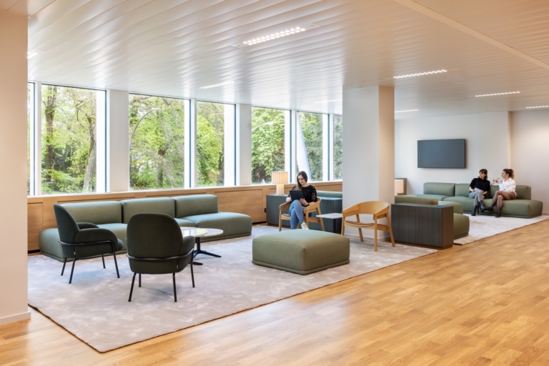 Skandinaviska Enskilda Banken (SEB) Offices - Luxembourg | Office Snapshots