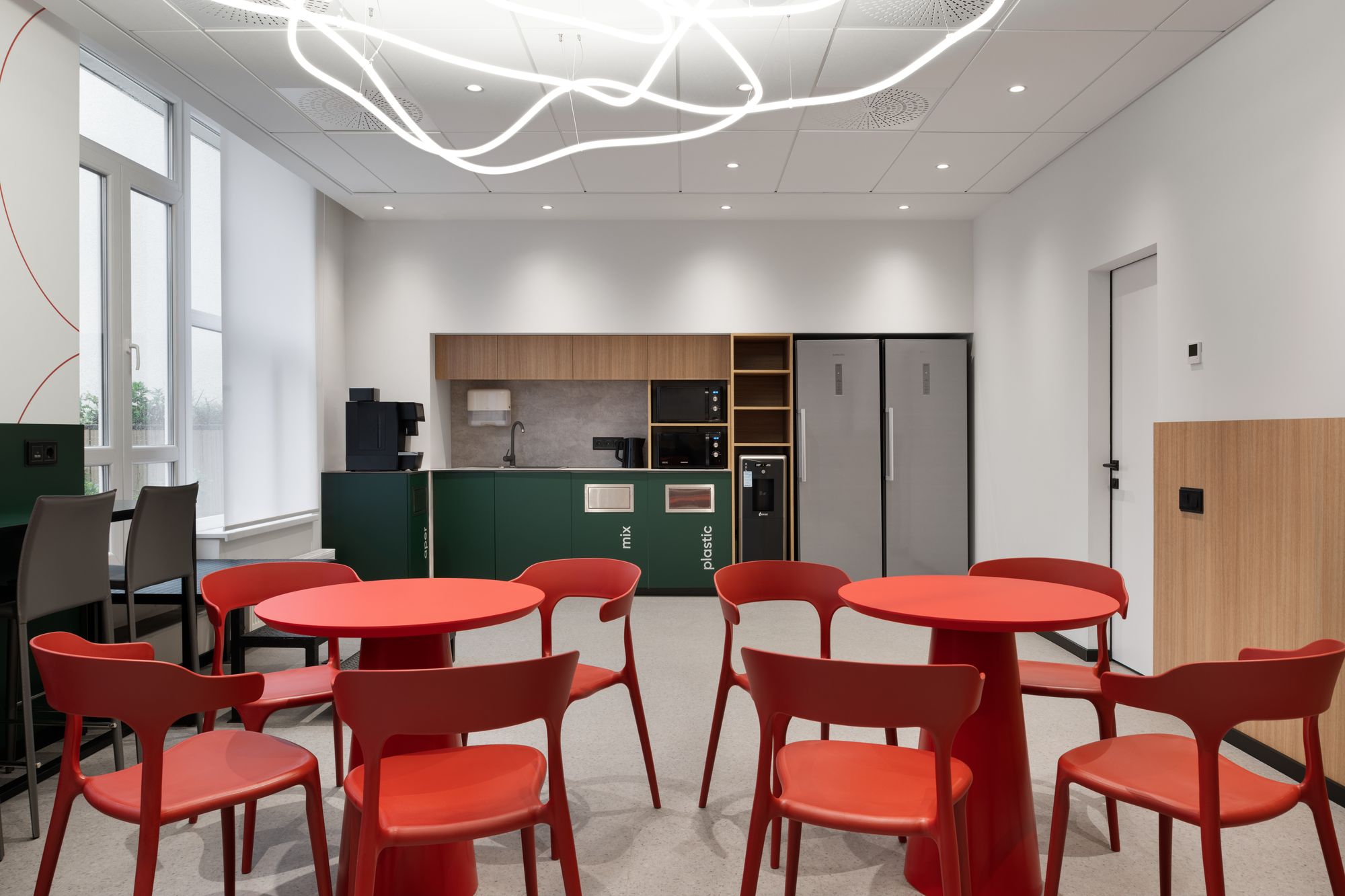 Ukrainian Bank Offices - Kyiv | Office Snapshots