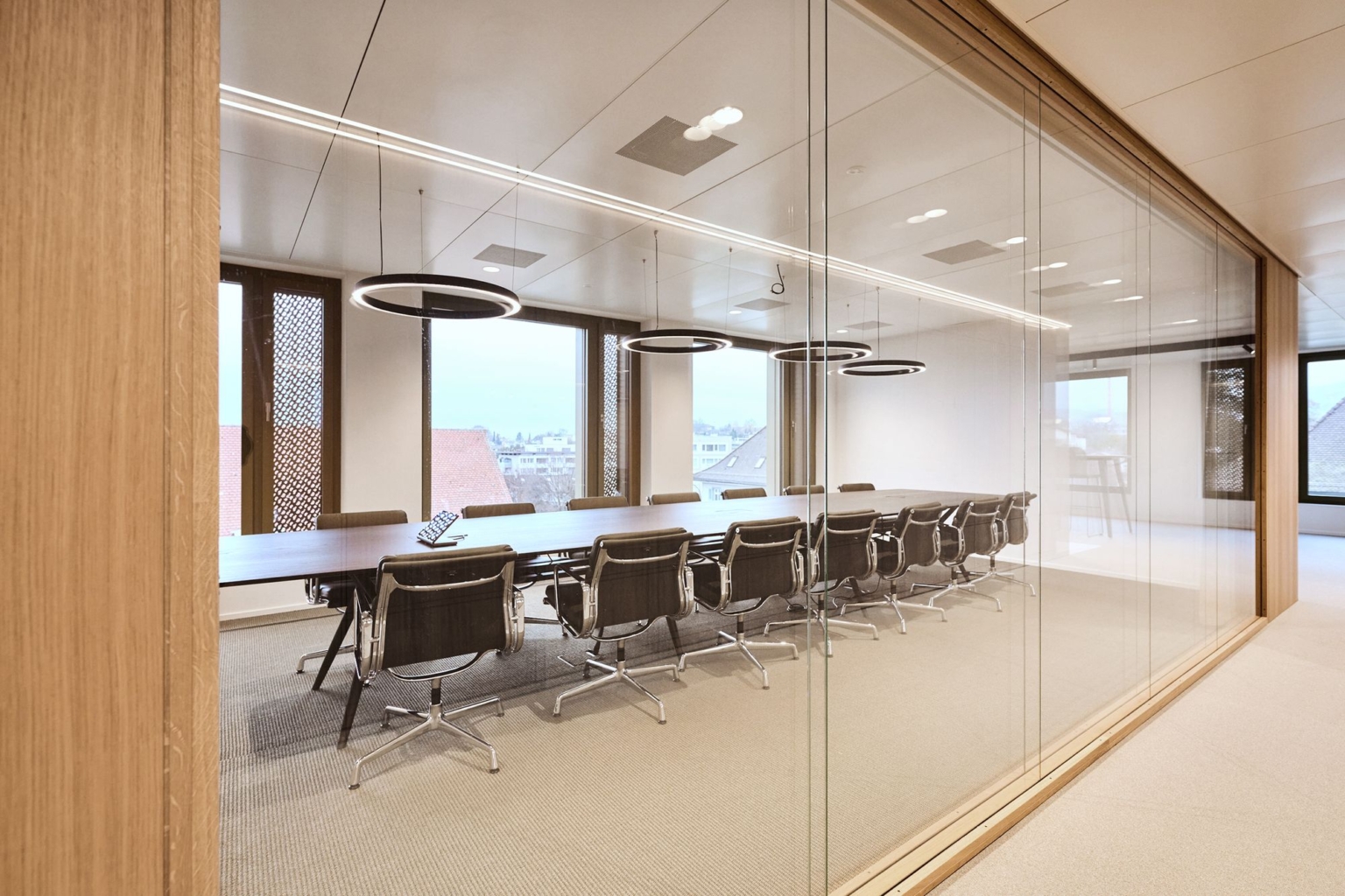 Bank Avera Offices - Wetzikon | Office Snapshots