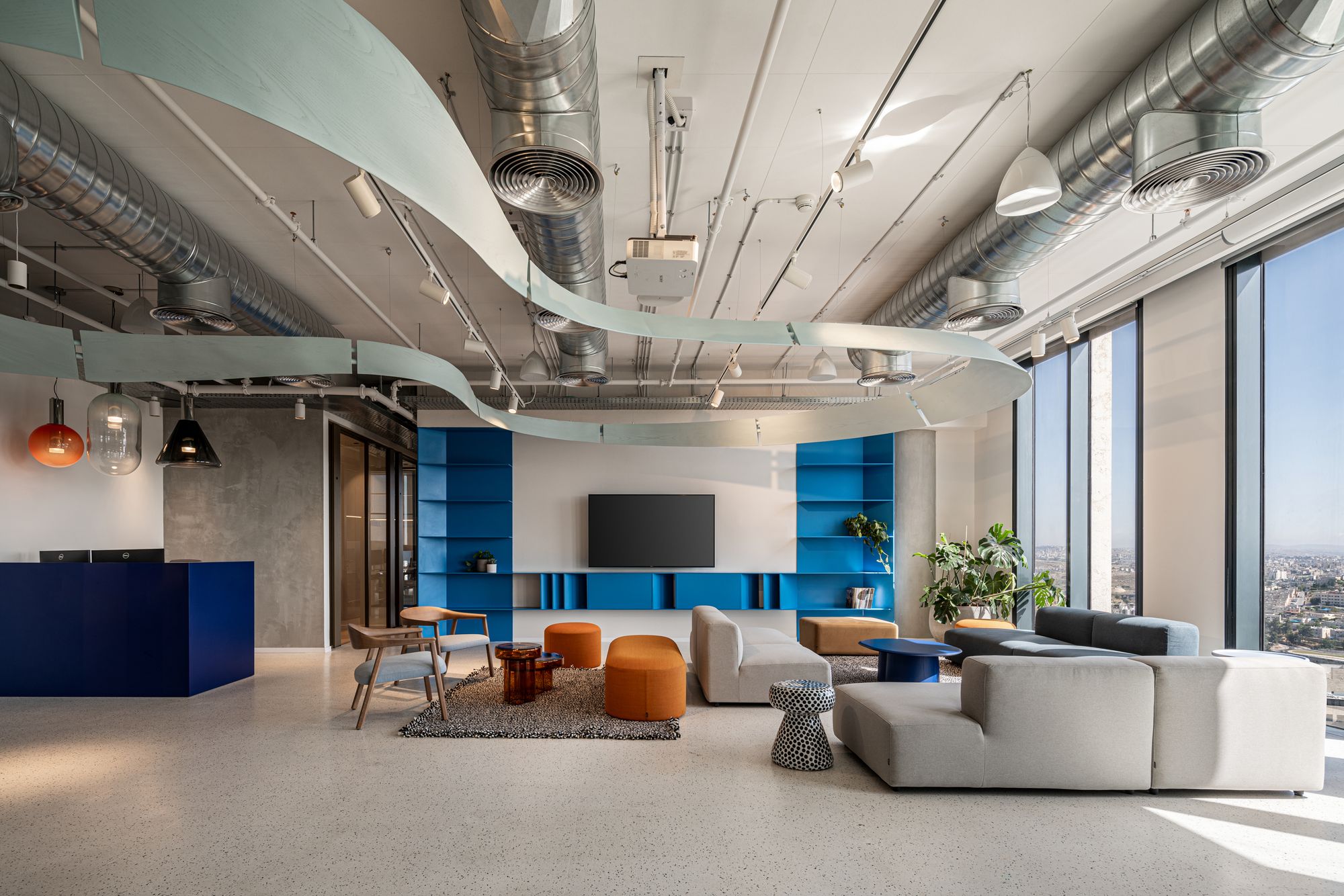 Michael Shvadron | Photographer | Office Snapshots