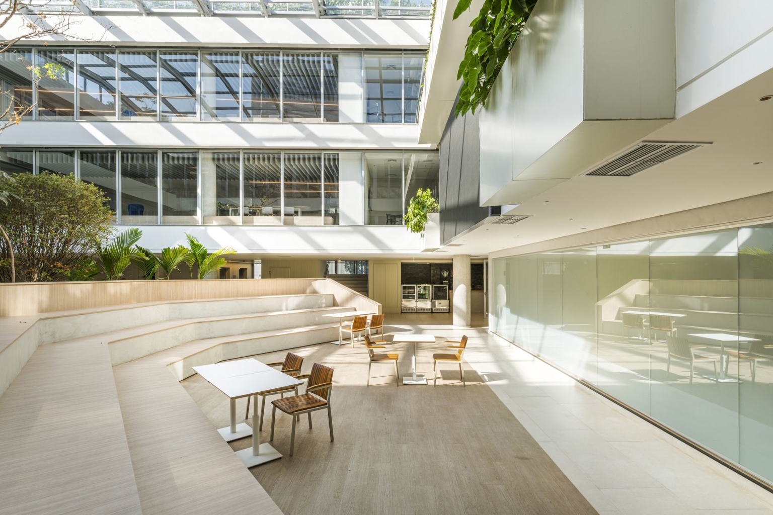 Galapagos Capital Offices - São Paulo | Office Snapshots