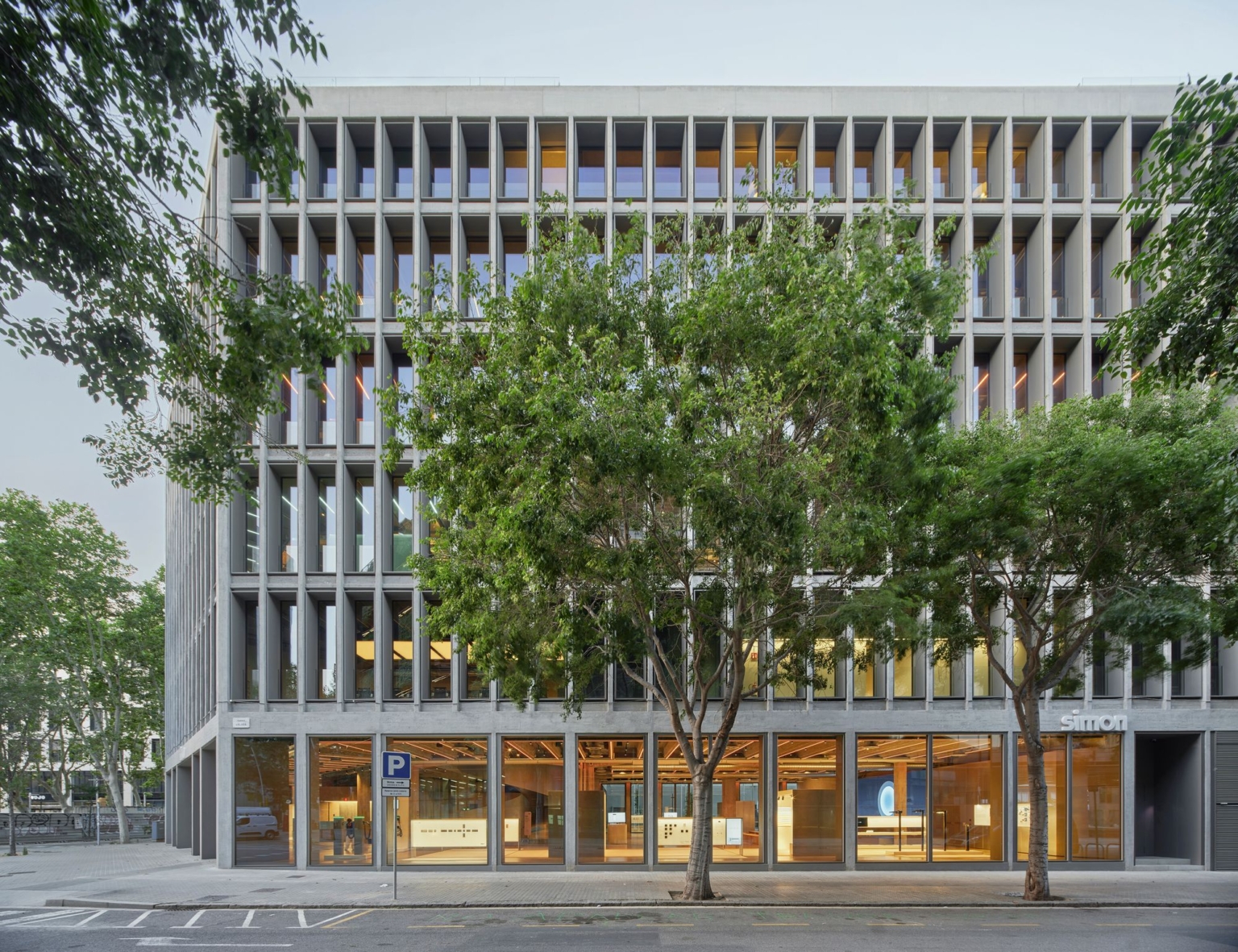 Simon Corporate Headquarters - Barcelona | Office Snapshots