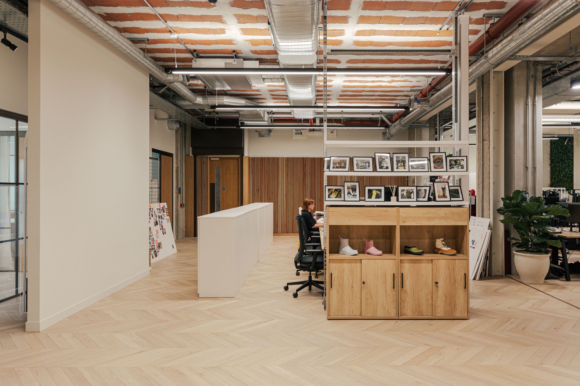 The Batra Group Offices - London | Office Snapshots