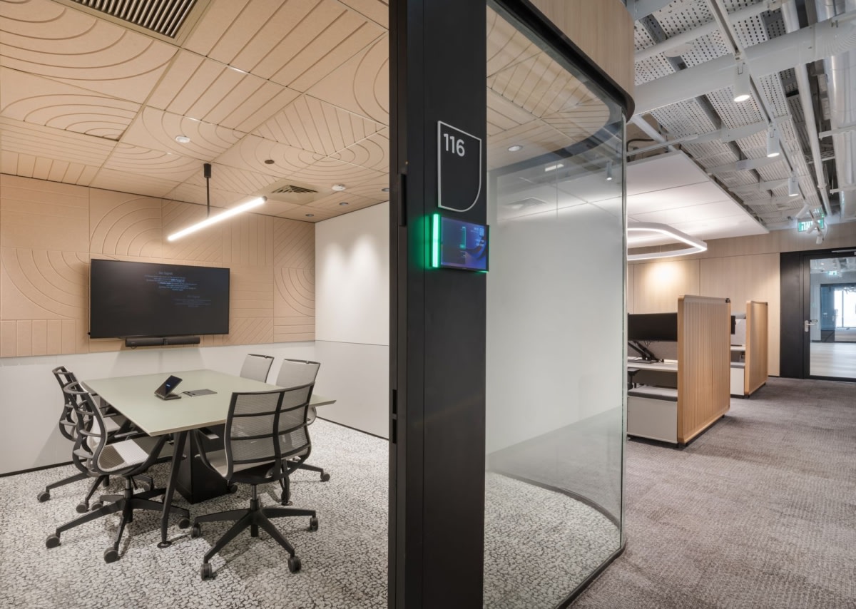 Discount Bank Group Offices - Rishon LeZion | Office Snapshots