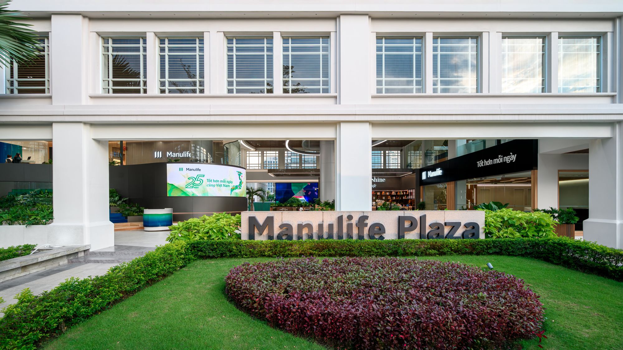 Manulife Offices - Ho Chi Minh City | Office Snapshots