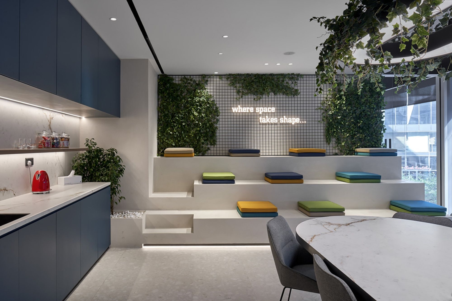 Pinnacle Design Offices - Dubai | Office Snapshots