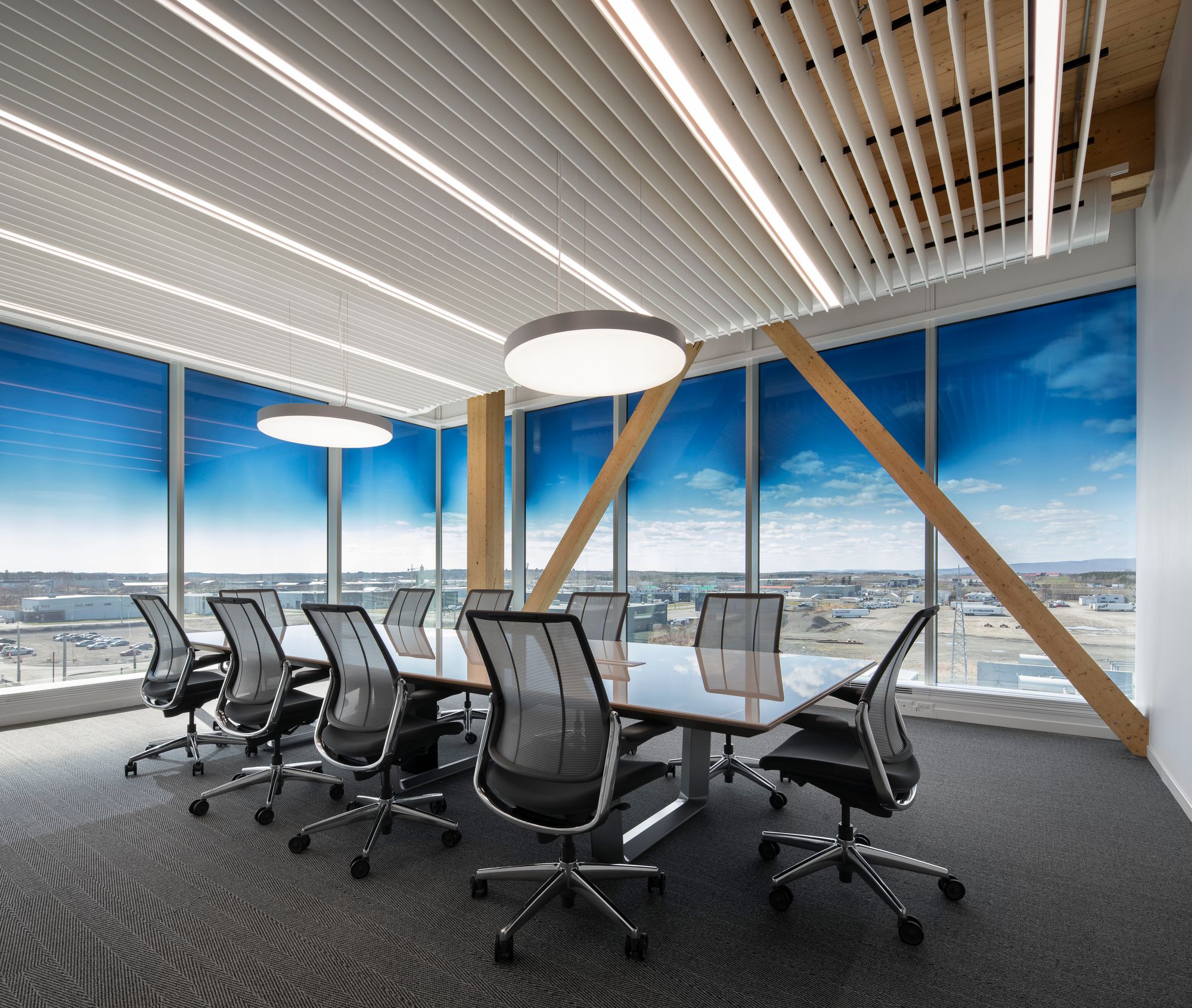 QScale Q01 Campus - Quebec City | Office Snapshots