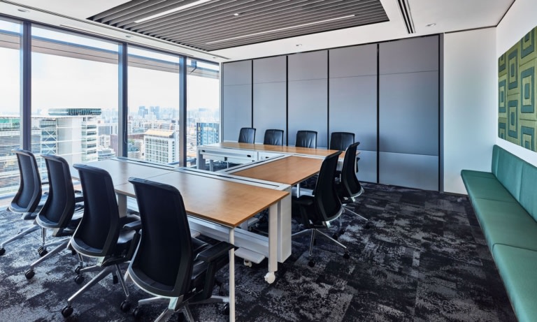 Sanofi Offices - Singapore | Office Snapshots