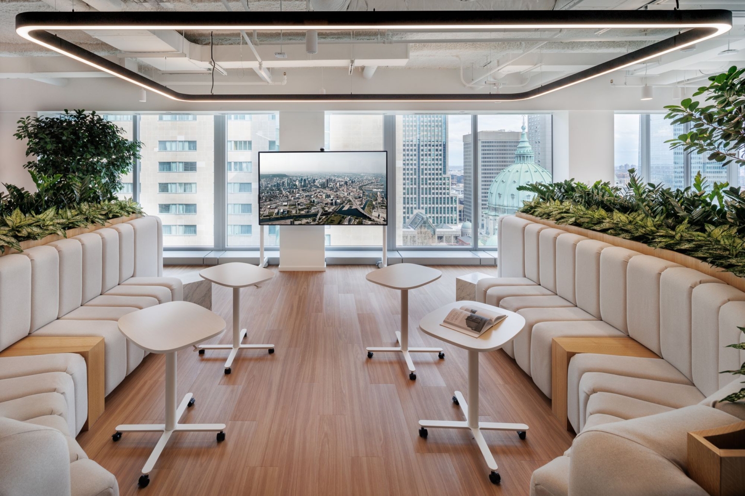 Accenture Offices - Montreal | Office Snapshots