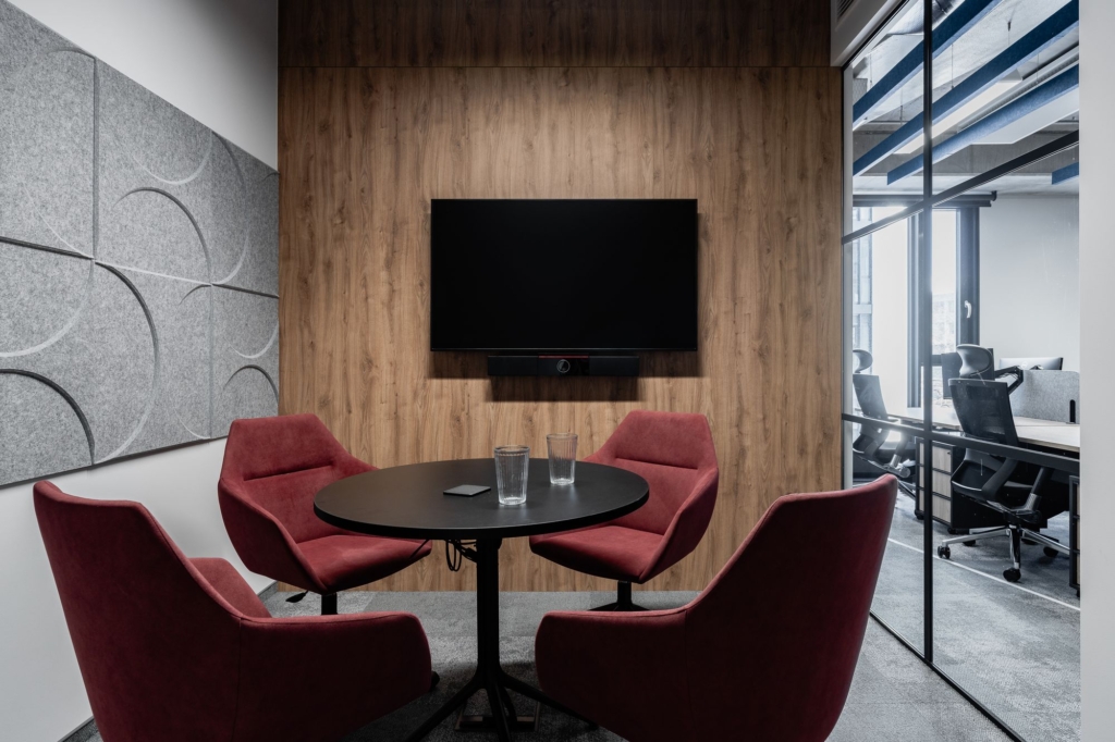 Avis Offices - Warsaw | Office Snapshots