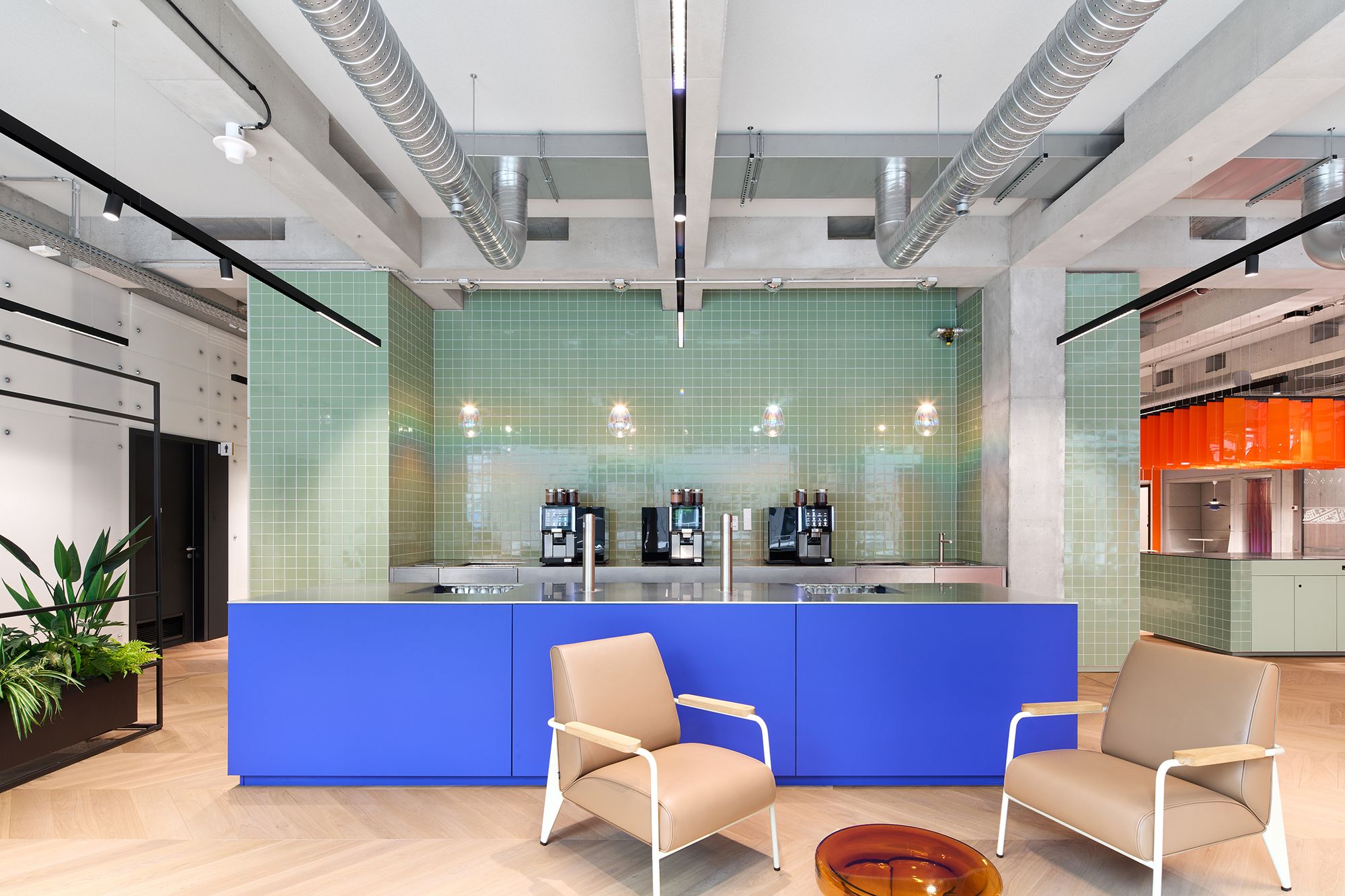 Confidential Software Company Work Café and Office - Berlin | Office ...