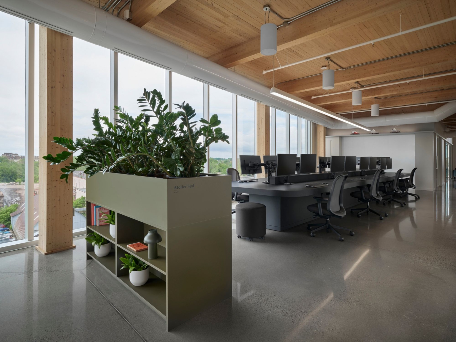 DKA Offices - Montreal | Office Snapshots