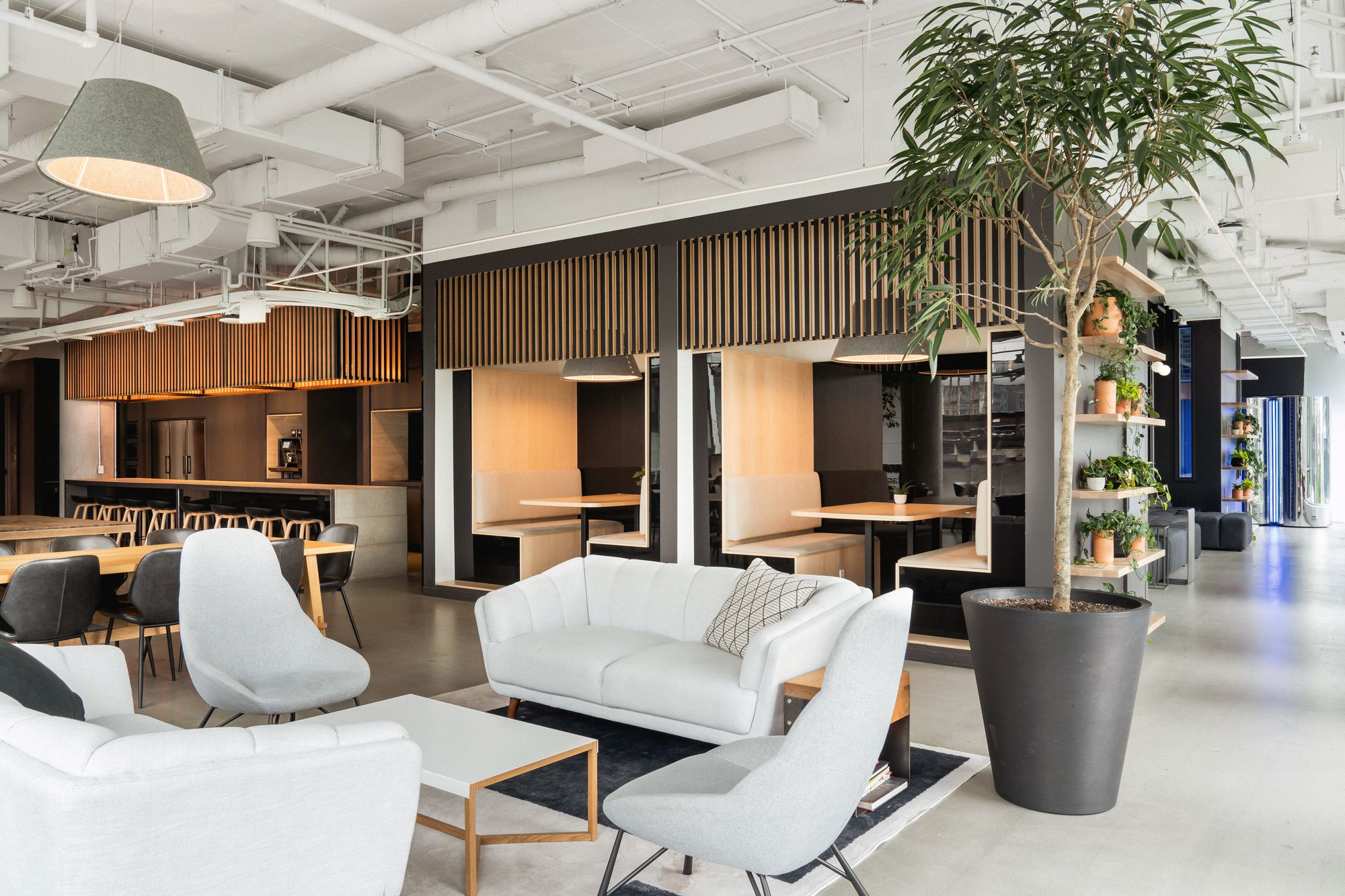 Plus Company Campus & Cossette Offices - Montreal | Office Snapshots