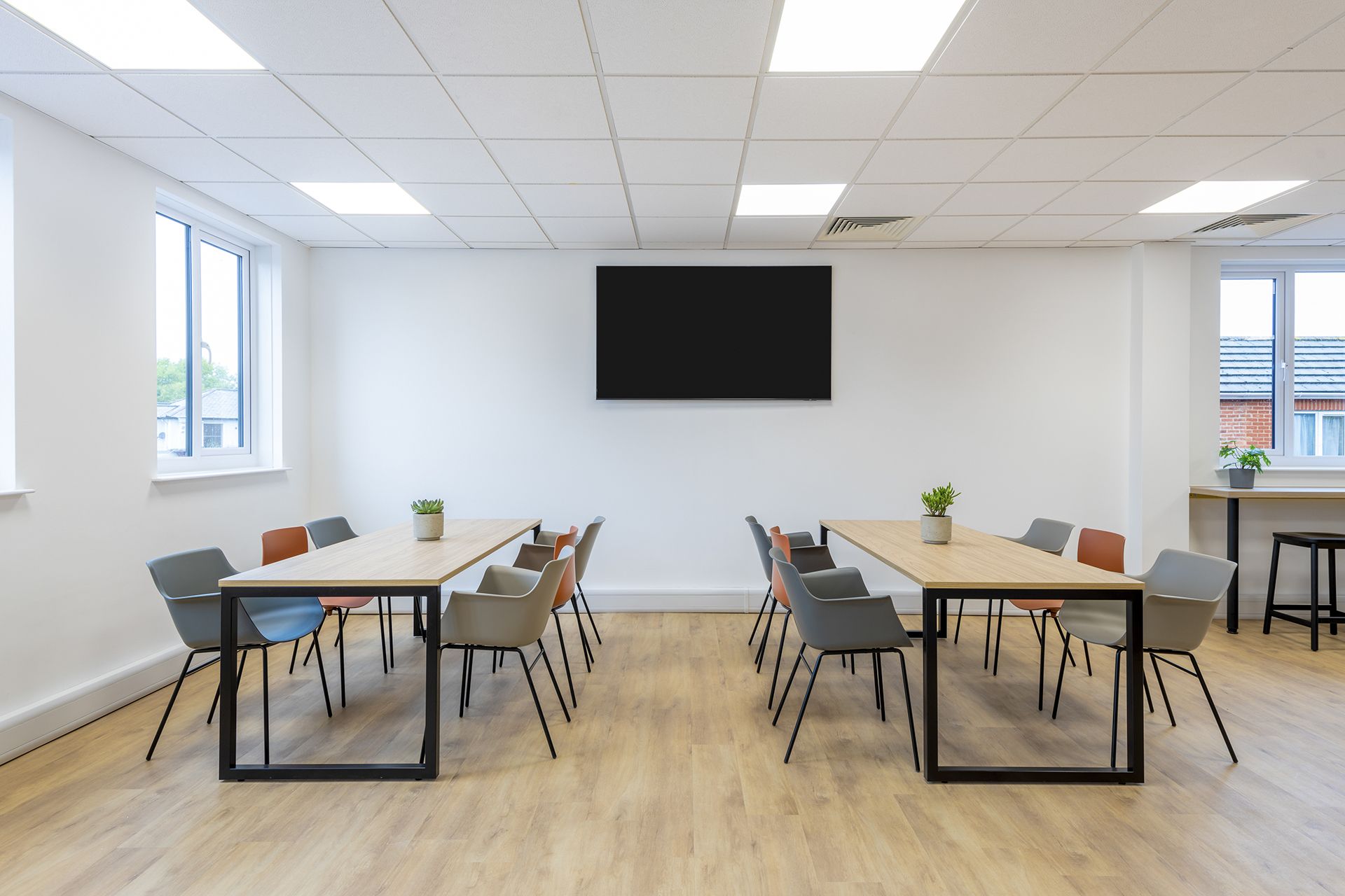 Supreme Freight Offices - Southampton | Office Snapshots