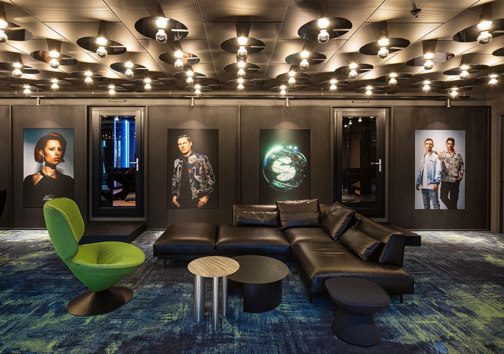 Warner Music Group and Spinnin' Records Offices - Amsterdam | Office Snapshots