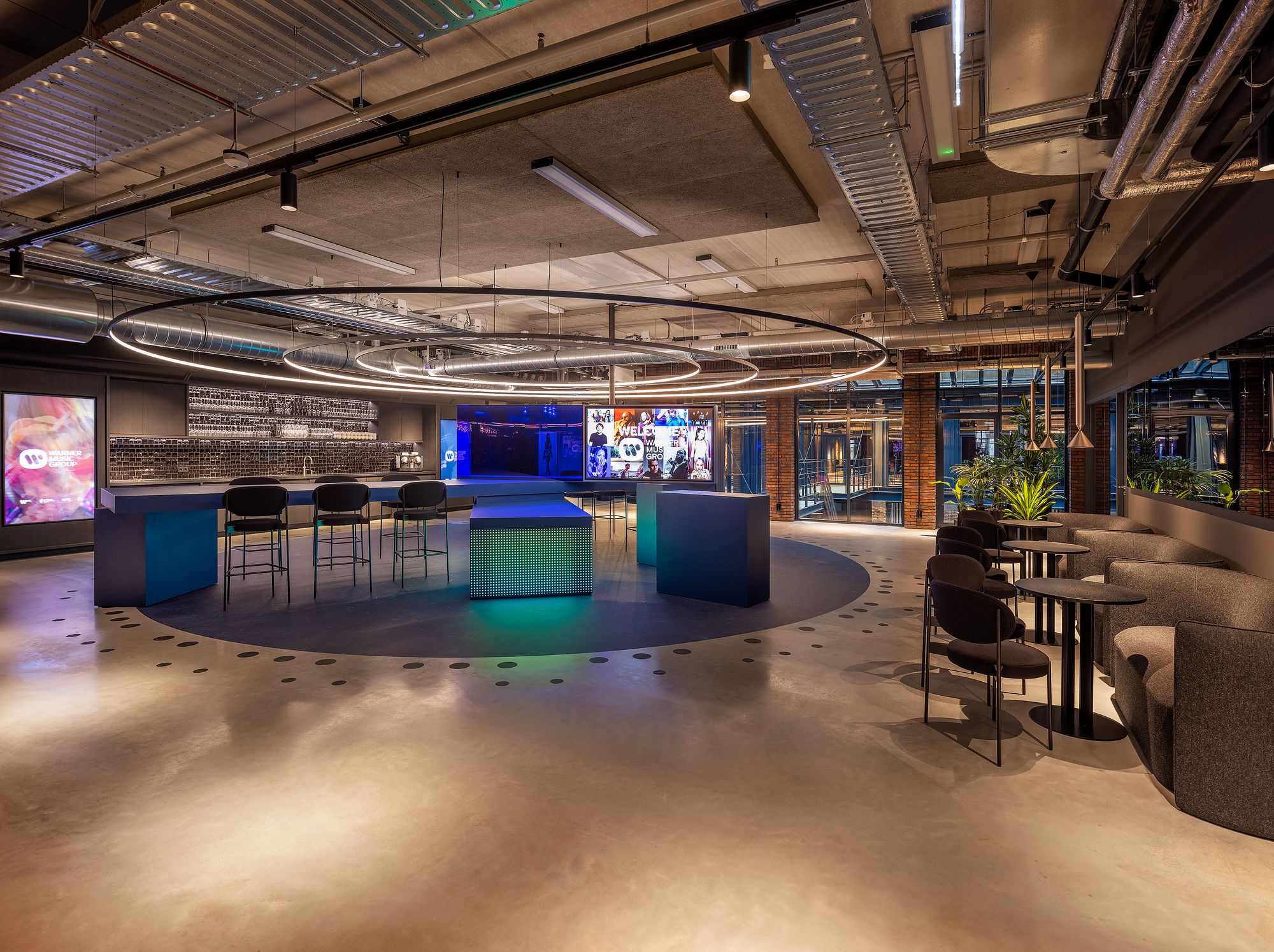 Warner Music Group and Spinnin' Records Offices - Amsterdam | Office Snapshots