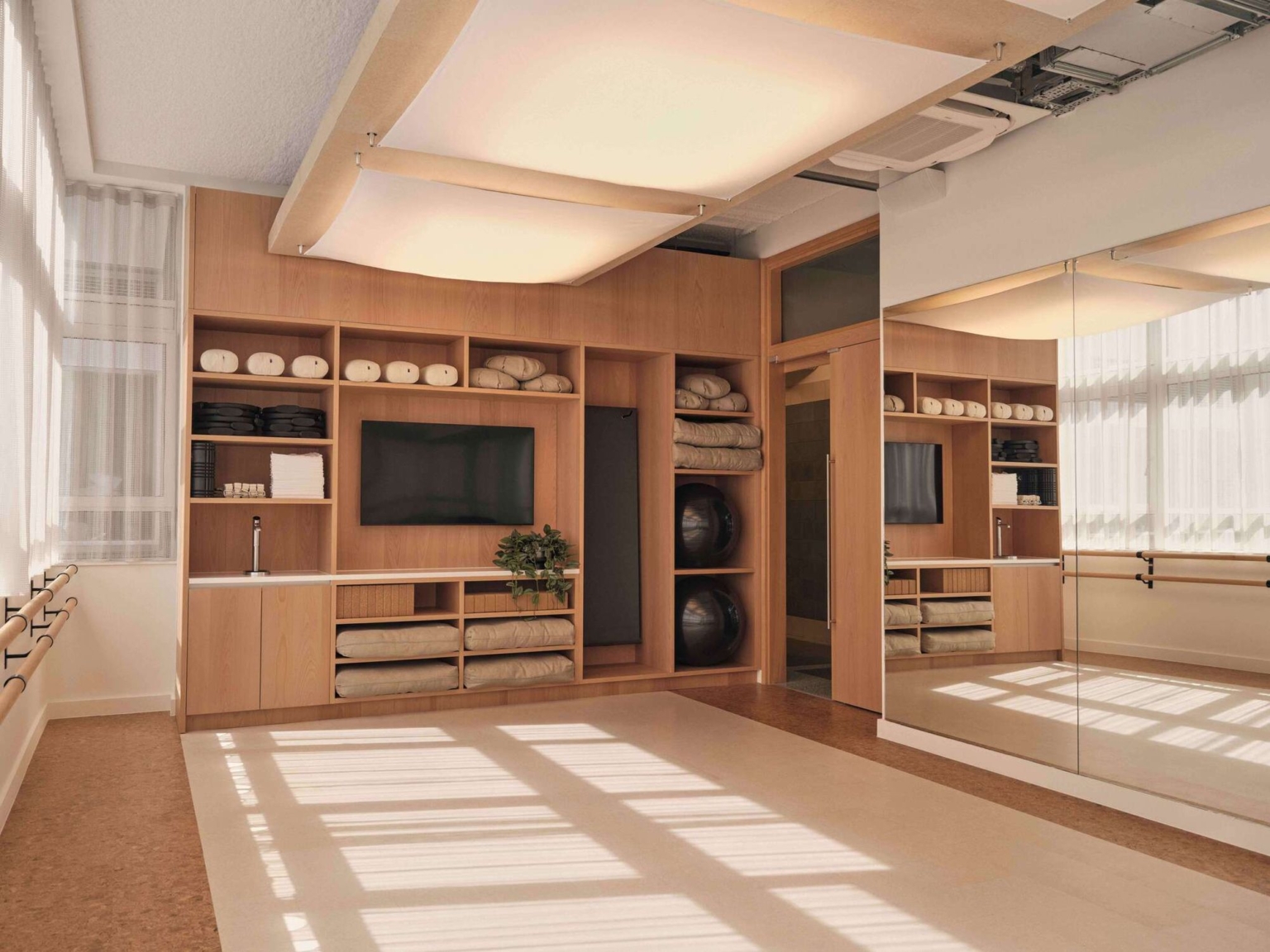 Fora Coworking Offices - London | Office Snapshots