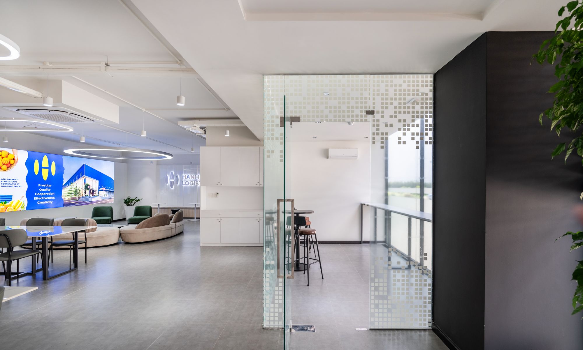 Hanh Nguyen Logistics Offices - Hau Giang | Office Snapshots