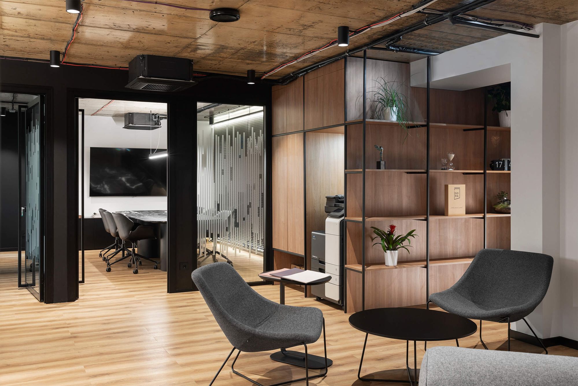 Cache atelier Office Design Projects | Office Snapshots