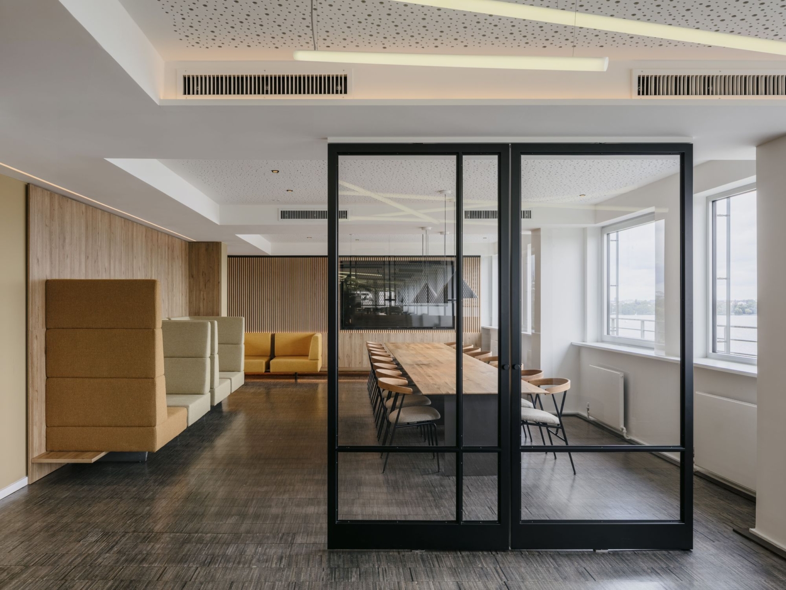 British American Tobacco (BAT) Germany Offices - Hamburg | Office Snapshots