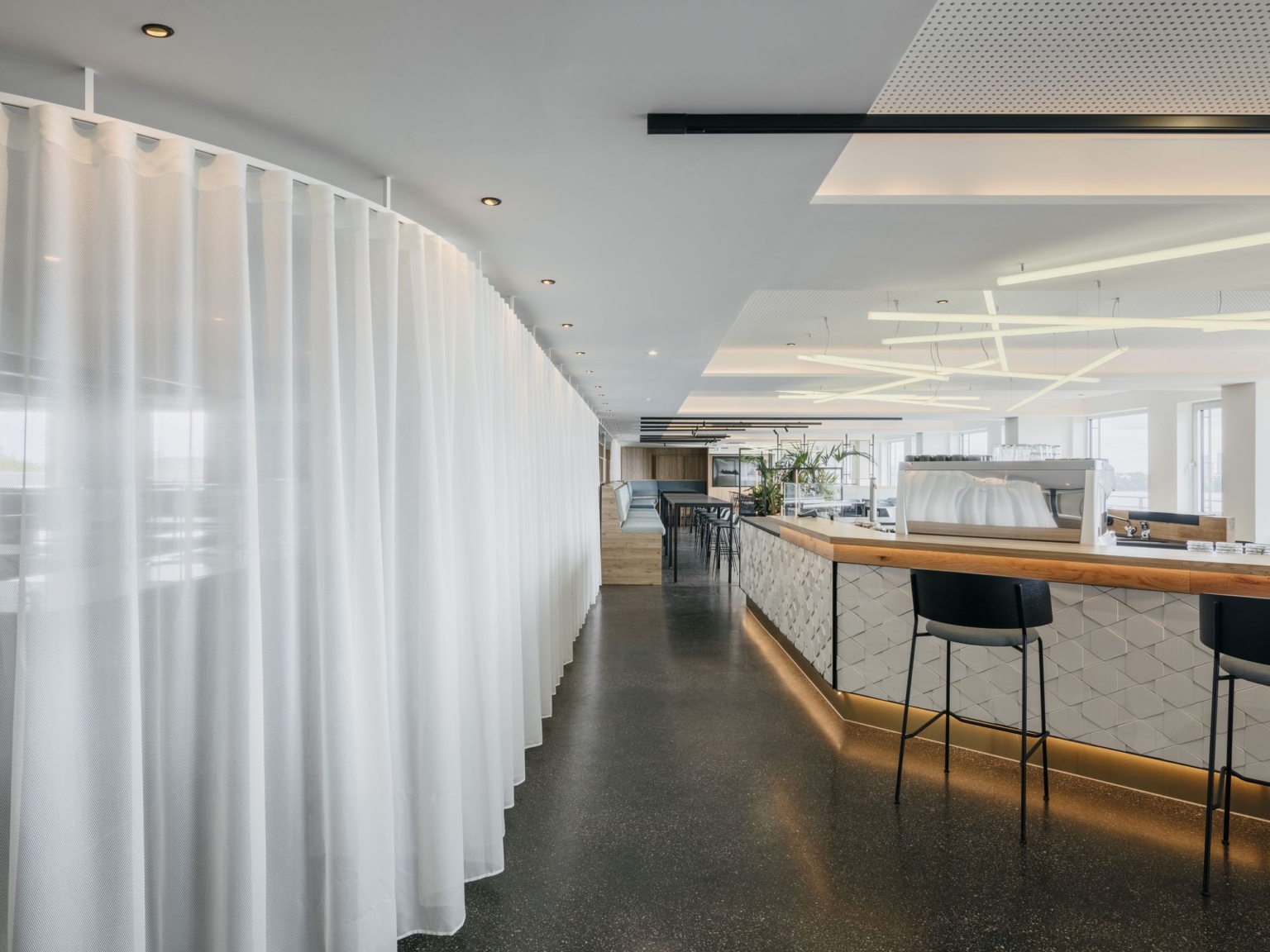 British American Tobacco (BAT) Germany Offices - Hamburg | Office Snapshots