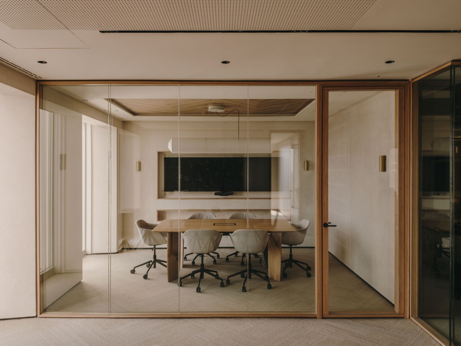 Confidential Client Offices - Madrid | Office Snapshots