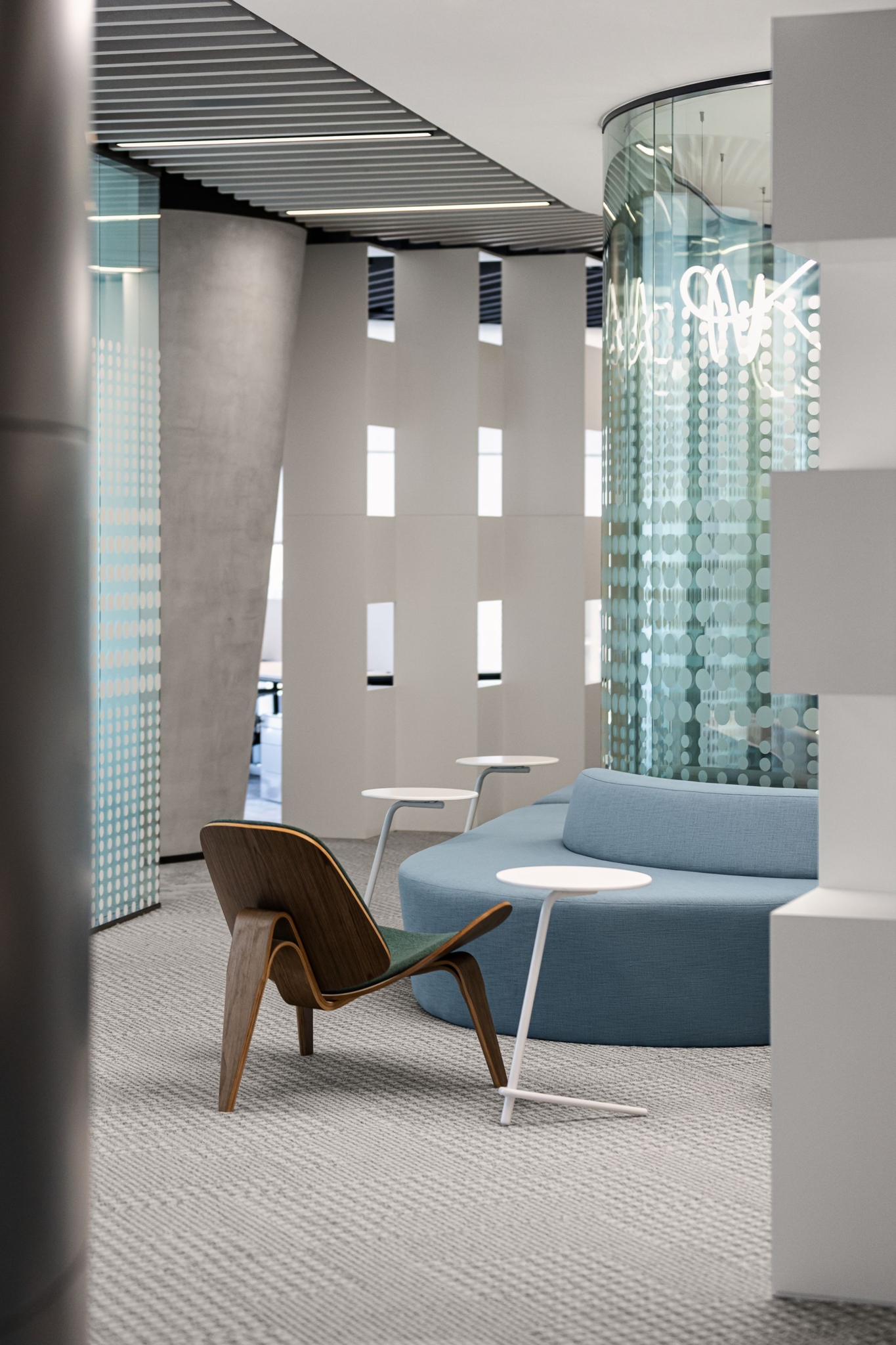 Confidential Commodities Trading Company Offices - Dubai | Office Snapshots