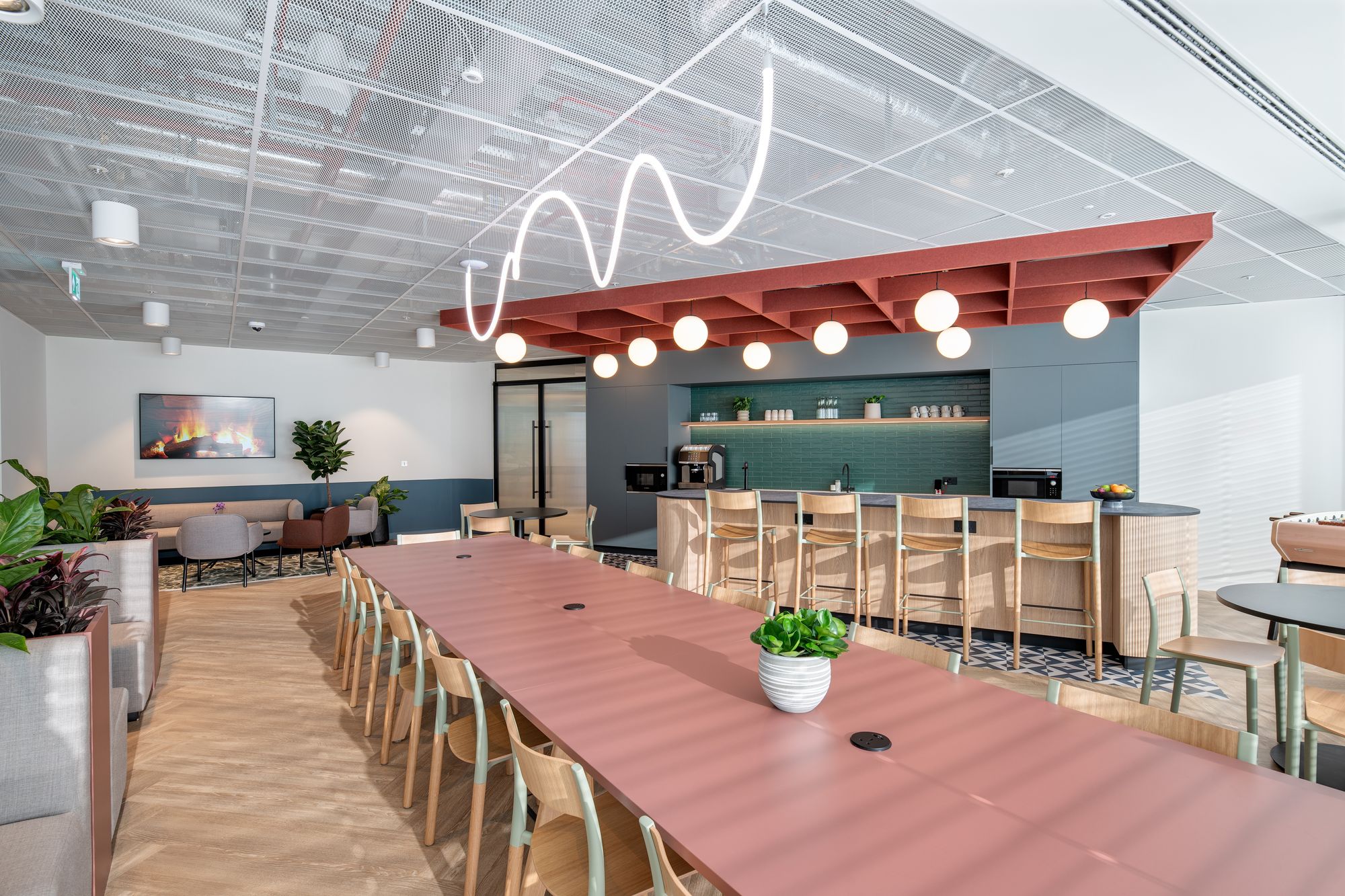 Cambiaso Risso Group Offices - London | Office Snapshots