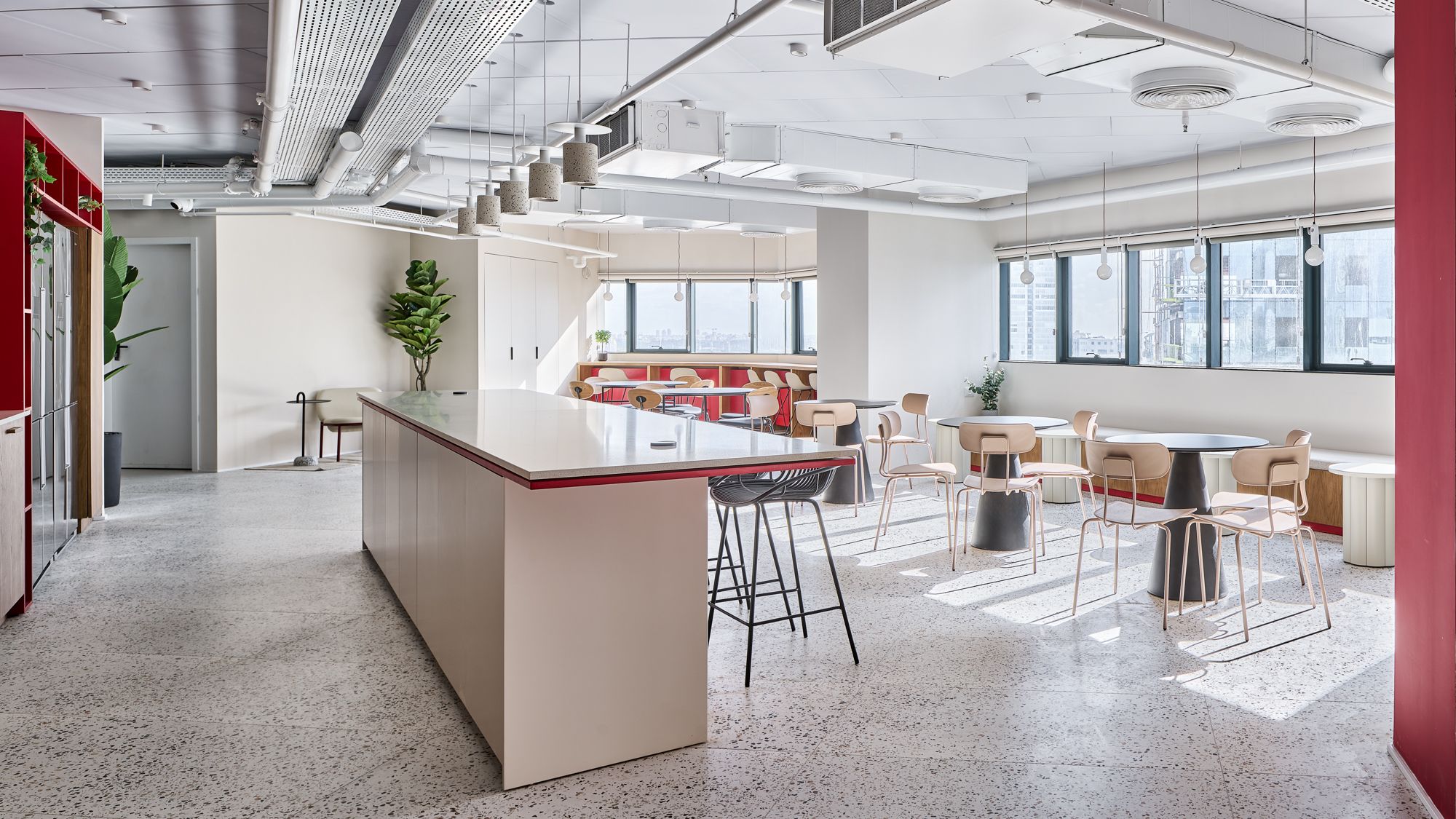 Hapoalim Bank Offices - Tel Aviv | Office Snapshots