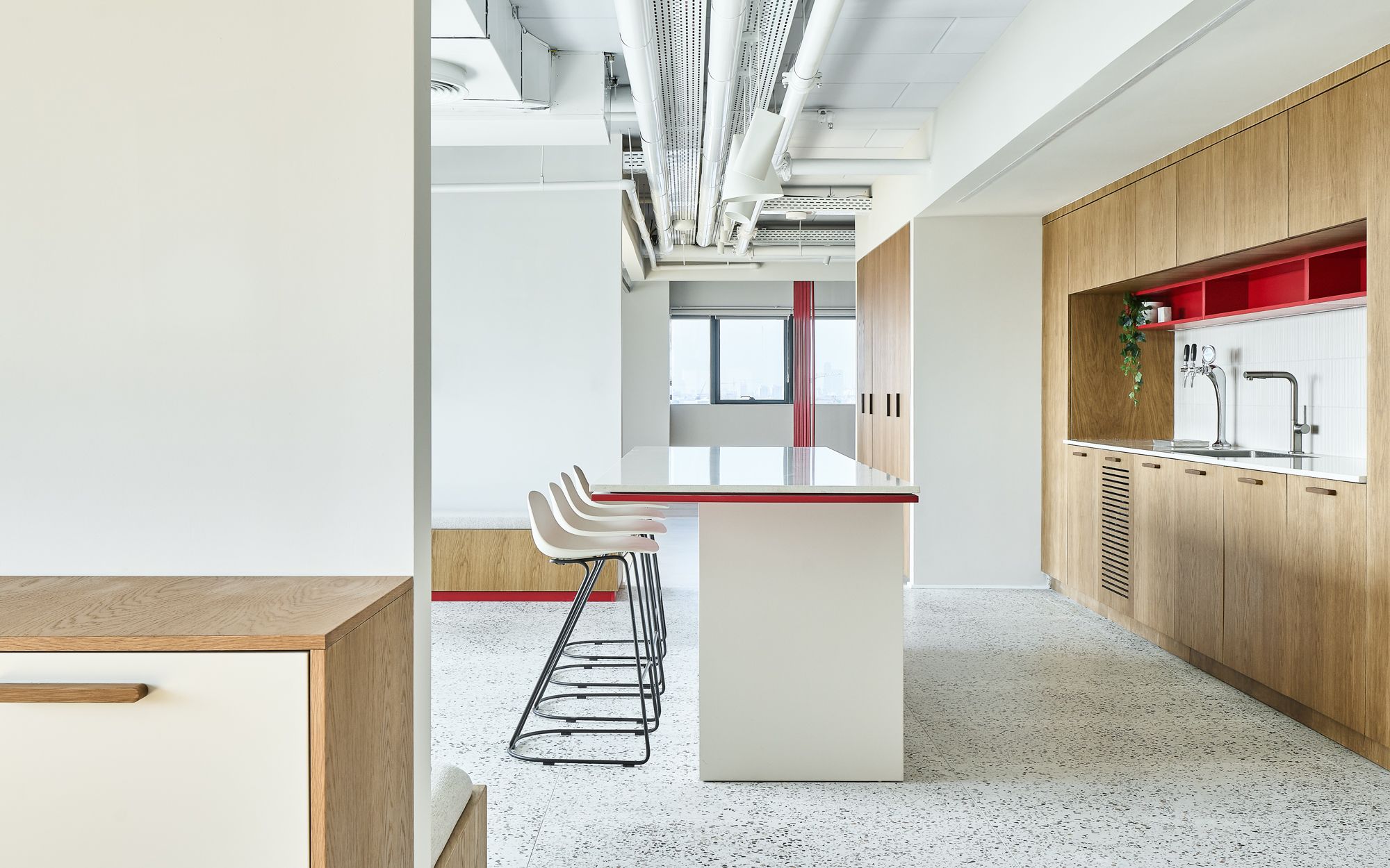 Hapoalim Bank Offices - Tel Aviv | Office Snapshots