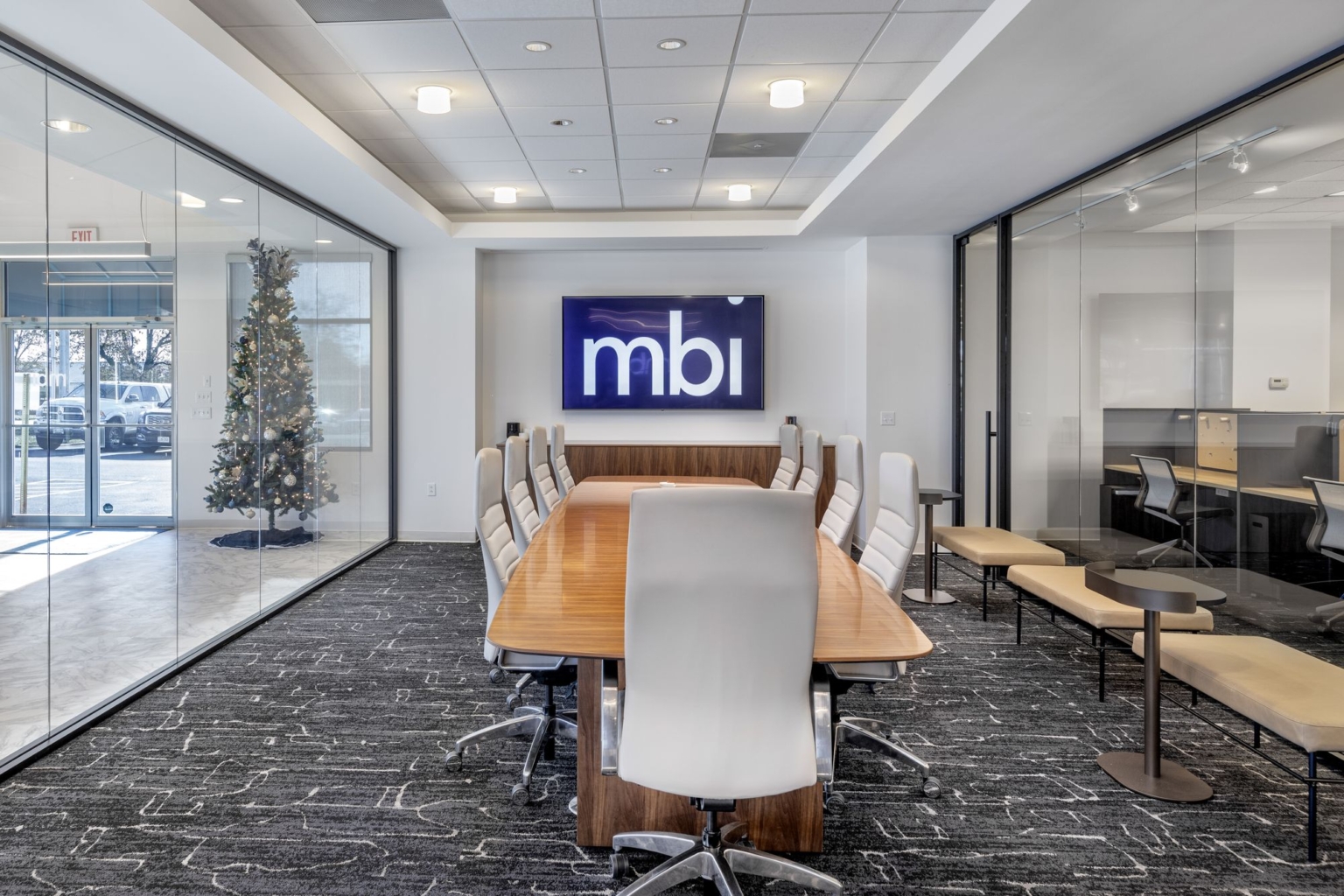 MBI (Modern Business Interiors) Showroom and Offices - St. Charles ...
