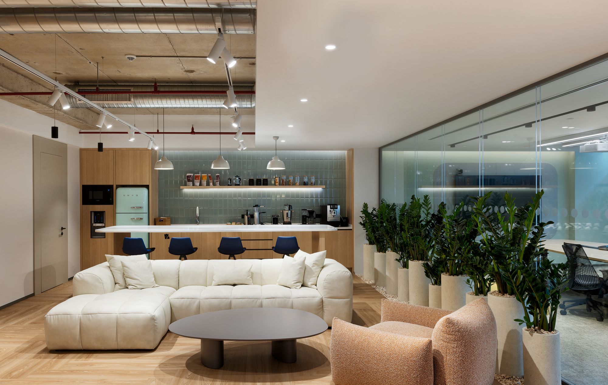 Midas Offices - Istanbul | Office Snapshots