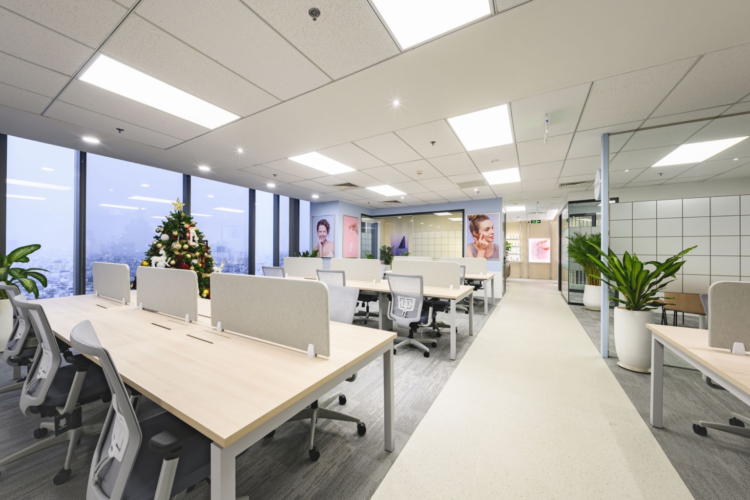 SVR Vietnam Offices - Ho Chi Minh City | Office Snapshots