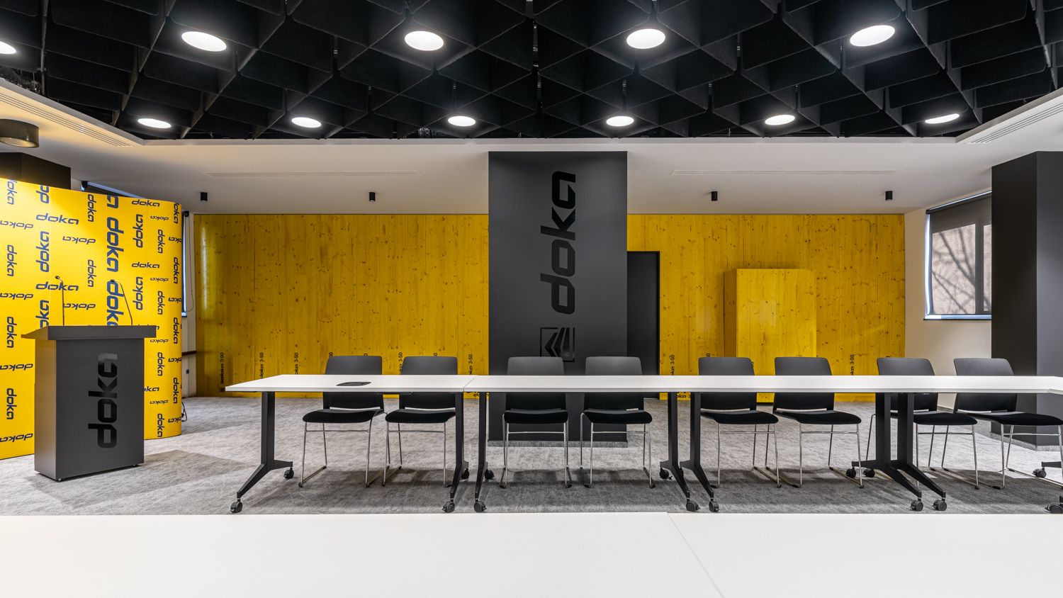 Doka Hungary Offices - Budapest | Office Snapshots